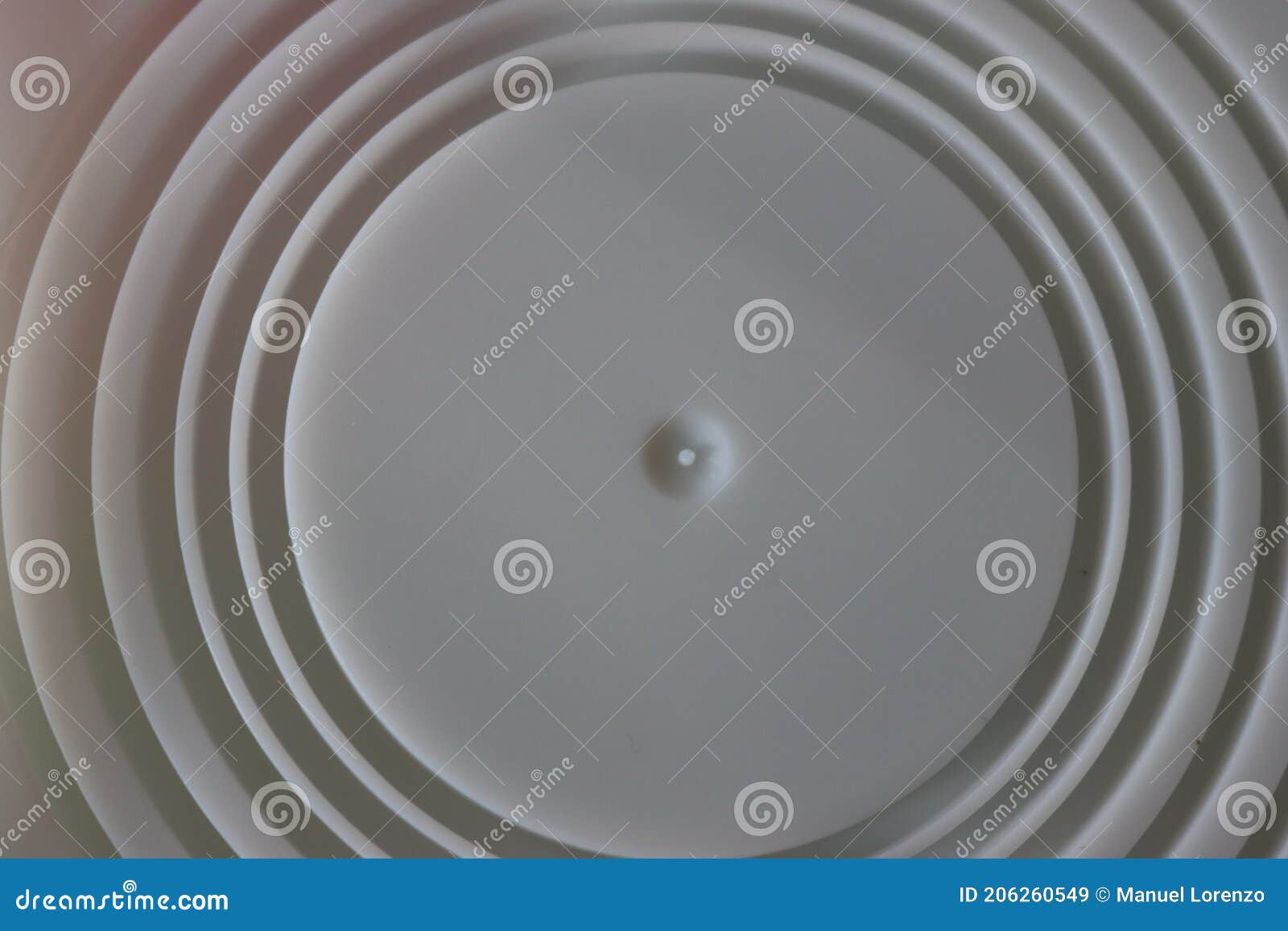 Beautiful Round Circles of Different Size Concentric White Grooves ...