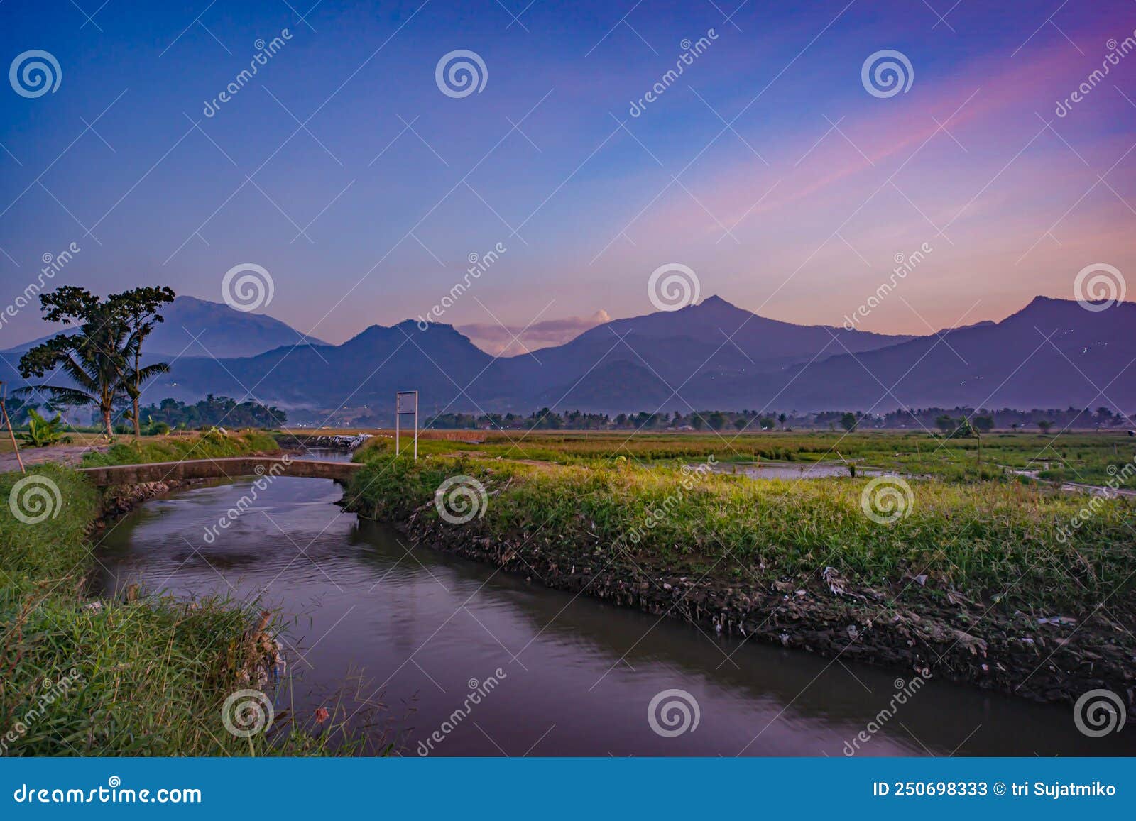 Beautiful Scenery on the Plarat Tuntang River, Central Java, Indonesia ...