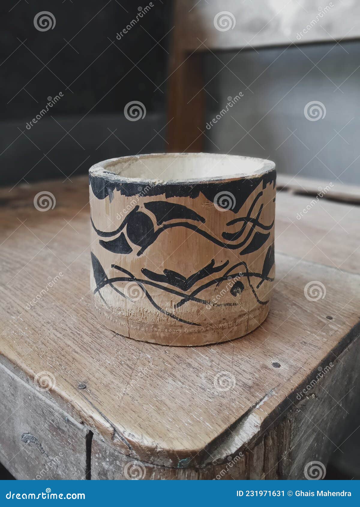 Beautiful Scribble Art Marker on Ashtray Stock Image - Image of ...