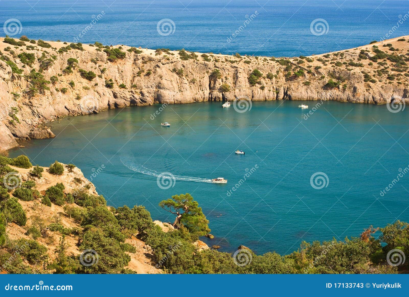 Beautiful sea bay stock image. Image of horizon, seascape - 17133743