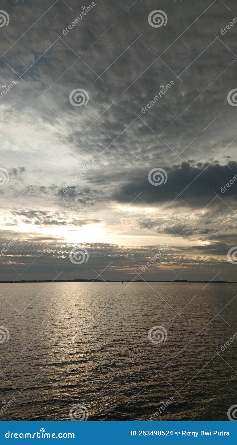 Beautiful Sea and Moment with You Stock Photo - Image of ocean, sunset ...