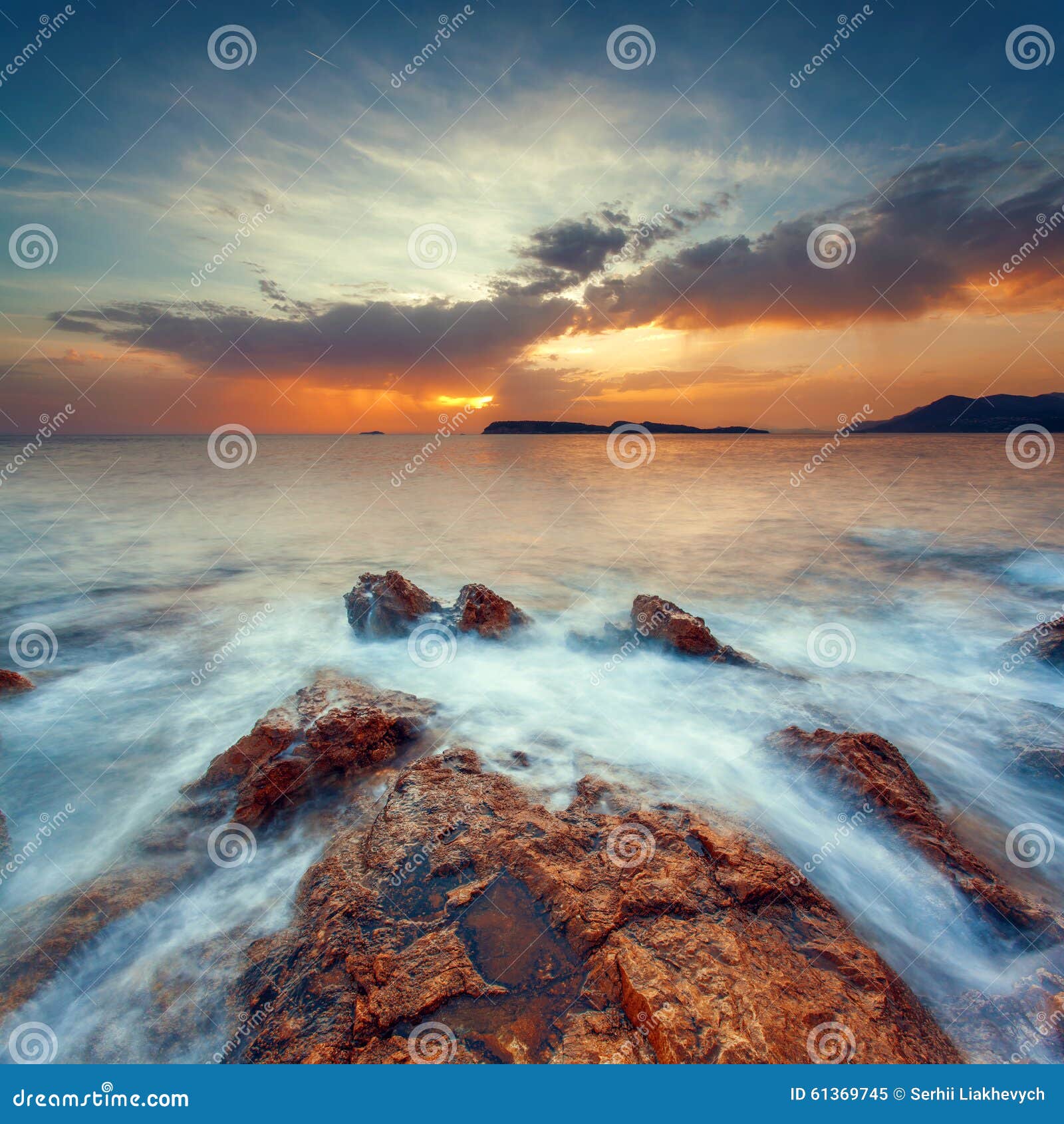 Beautiful Seascape at Sunset Stock Image - Image of stone, horizon ...