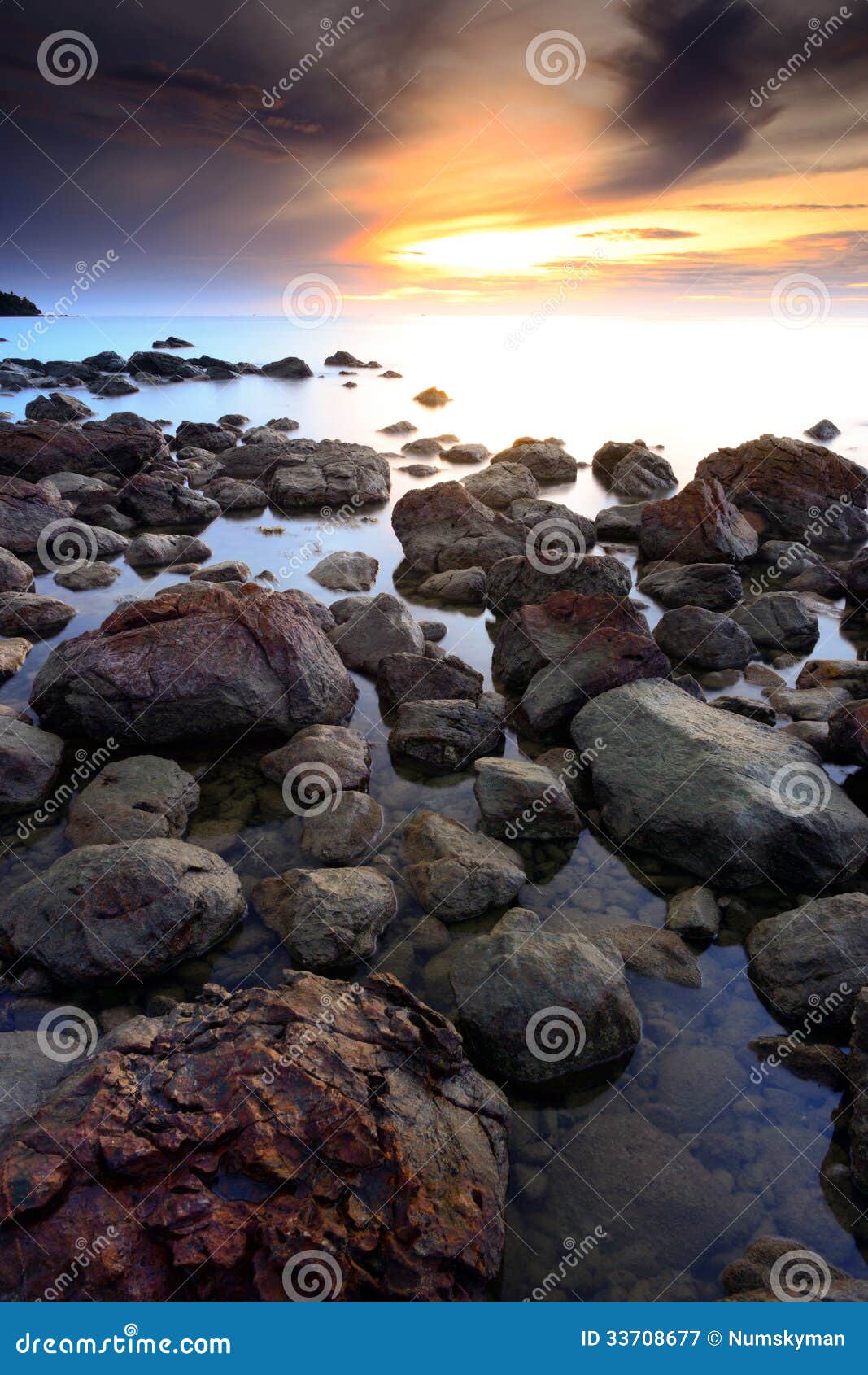 Beautiful Seascape of Wave and Rock and Sunset Stock Image - Image of ...