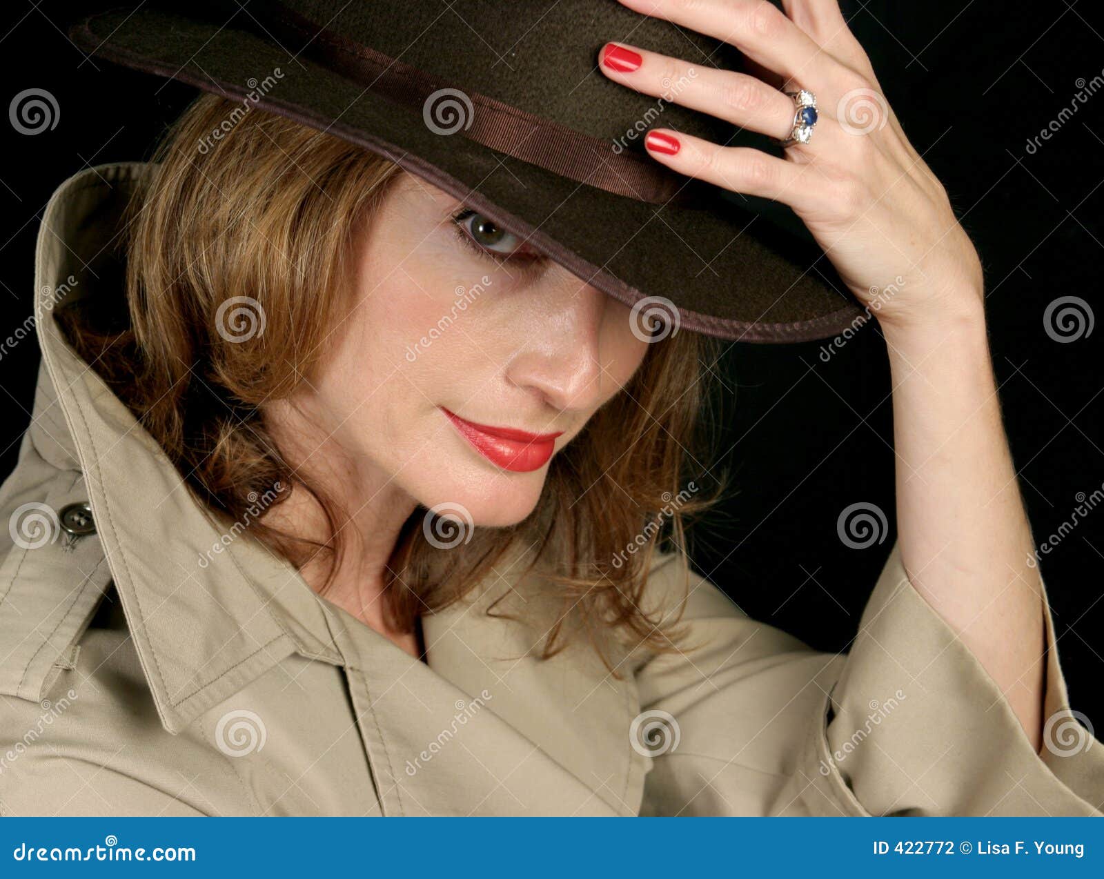 A Secret FBI Agent Installed A Directional Microphone To Eavesdrop ...