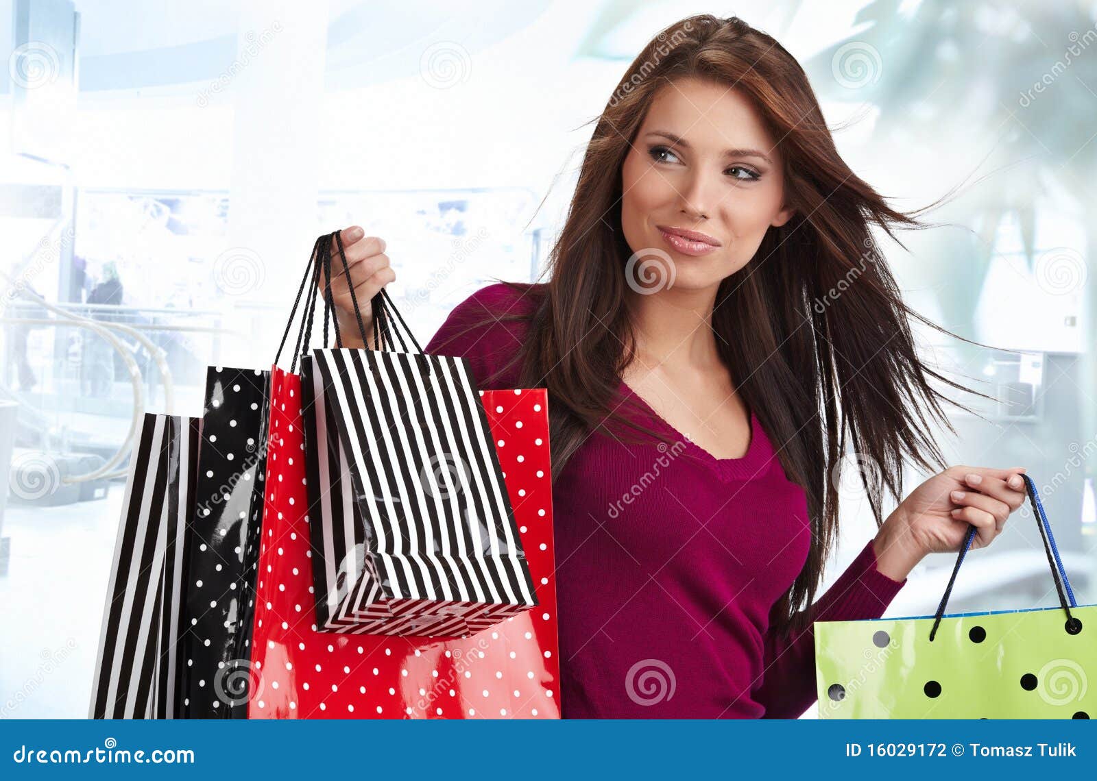 Beautiful shopping woman stock photo. Image of activity - 16029172