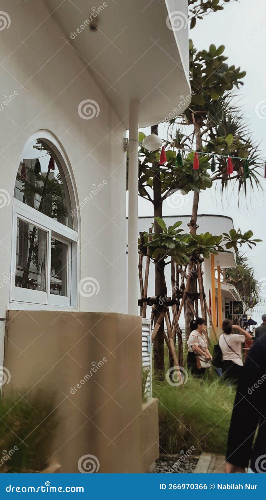 Beautiful Side View Of An 1932 Ford 5 Window Coupe Street Rod Antique ...