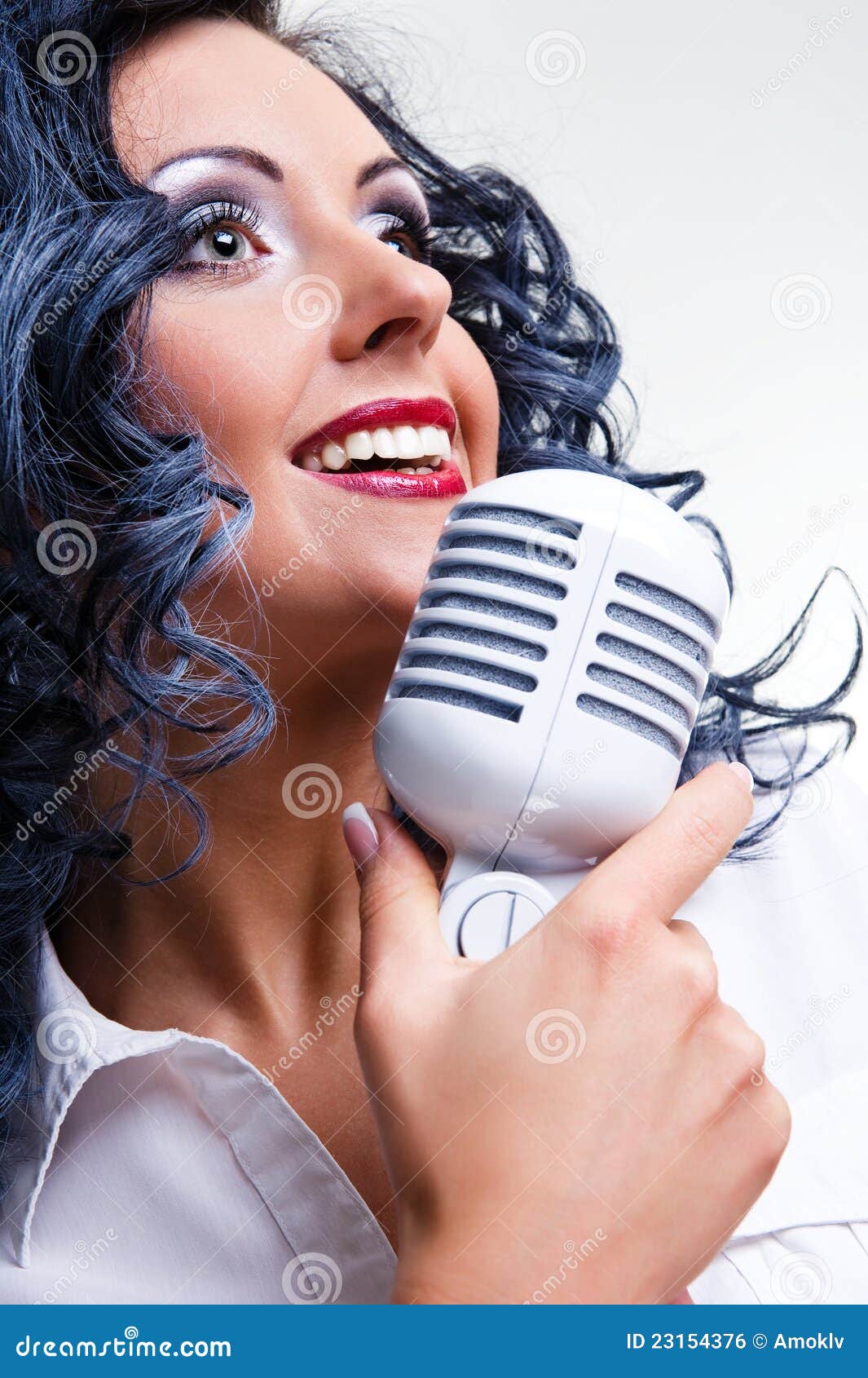 Beautiful singer stock photo. Image of glamour, lipstick - 23154376