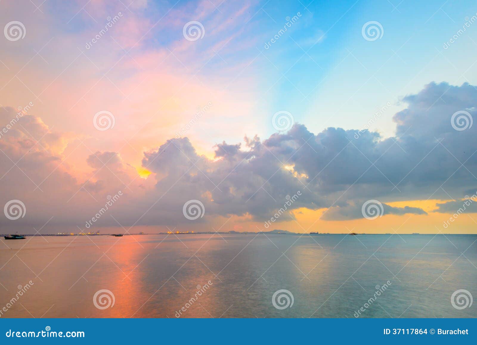 7,632,370 Beautiful Sky Stock Photos - Free & Royalty-Free Stock Photos ...