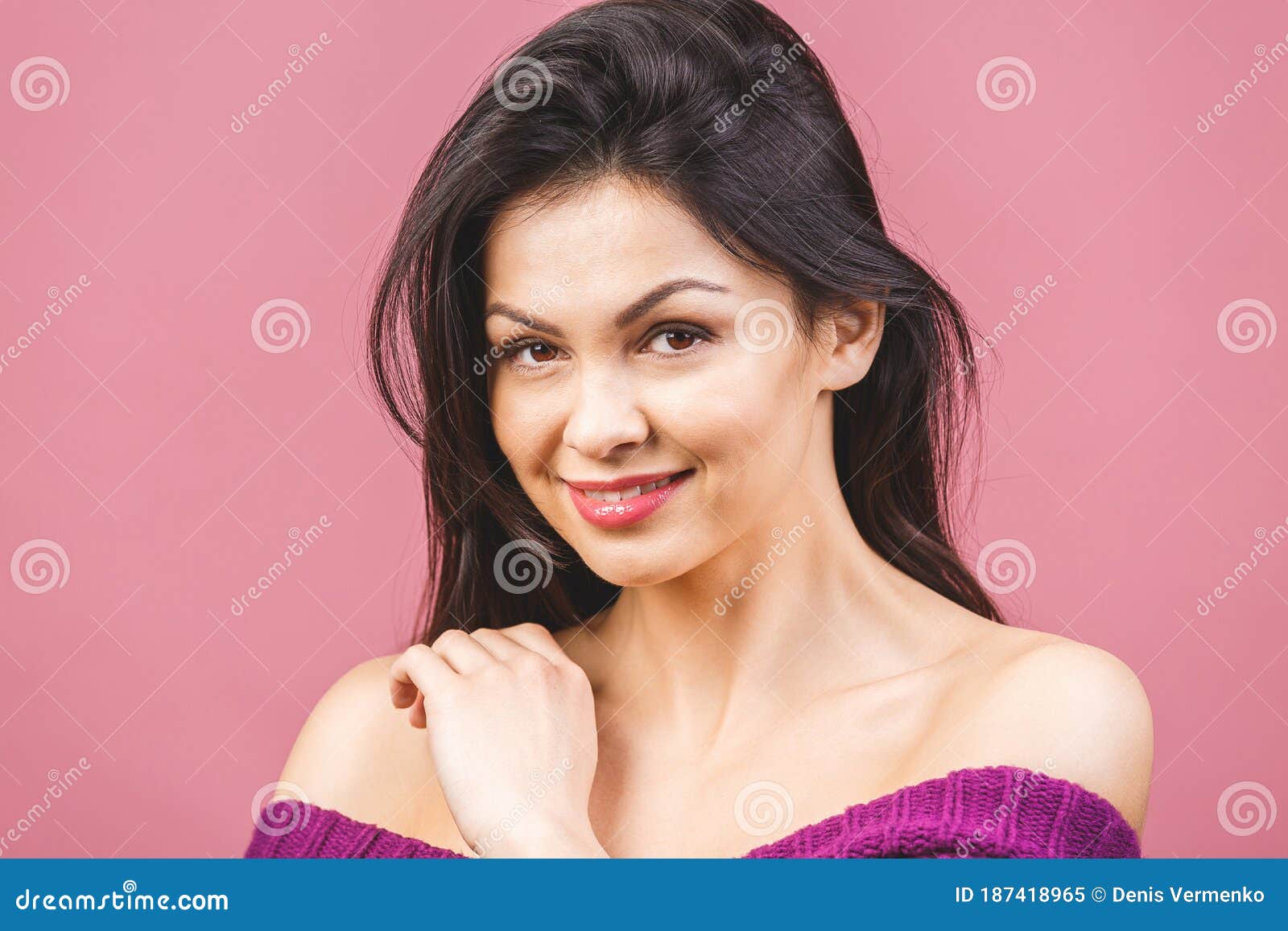 Beautiful Smiling Girl With Clean Skin Natural Make Up And White