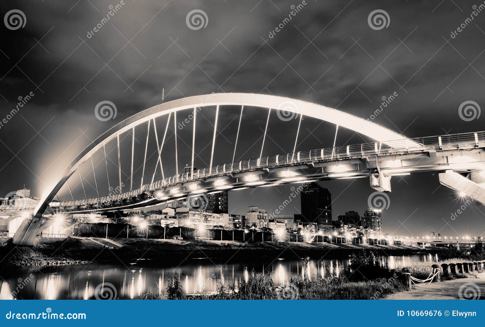 Beautiful Steel Arch Bridge Stock Photo - Image of downtown, night ...
