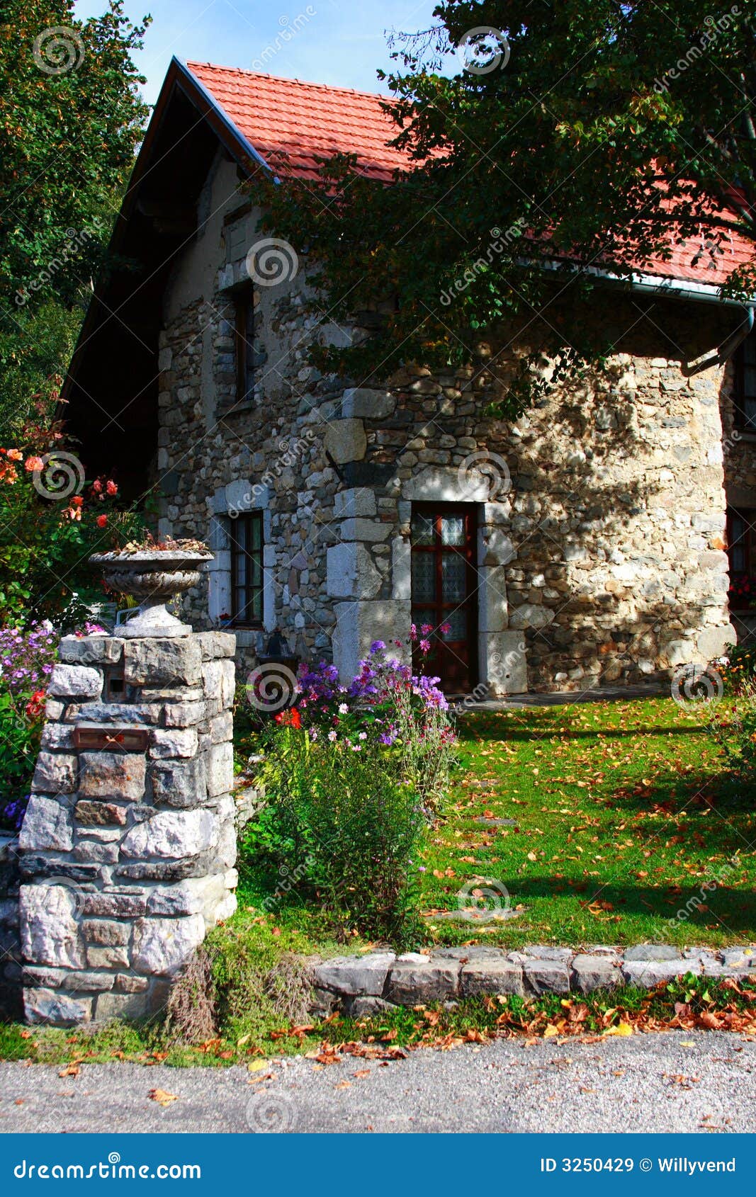 Beautiful stone house stock image. Image of place, outdoor - 3250429