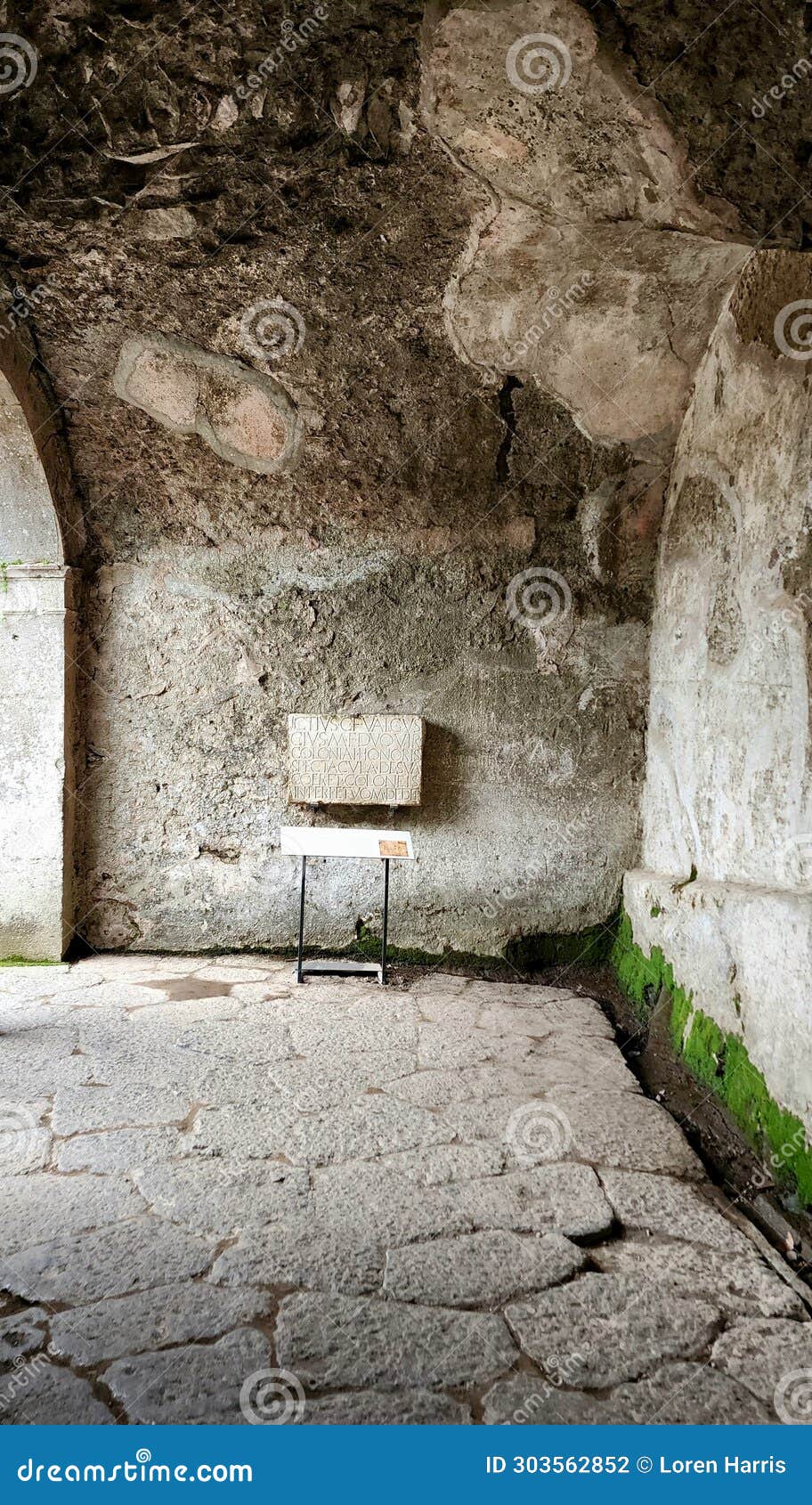 Beautiful Stone Work at the Colosseum of Pompeii Editorial Photography ...