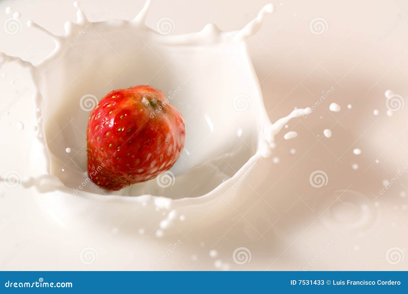Beautiful Strawberry Splash Stock Image - Image of nutrition, freshness ...