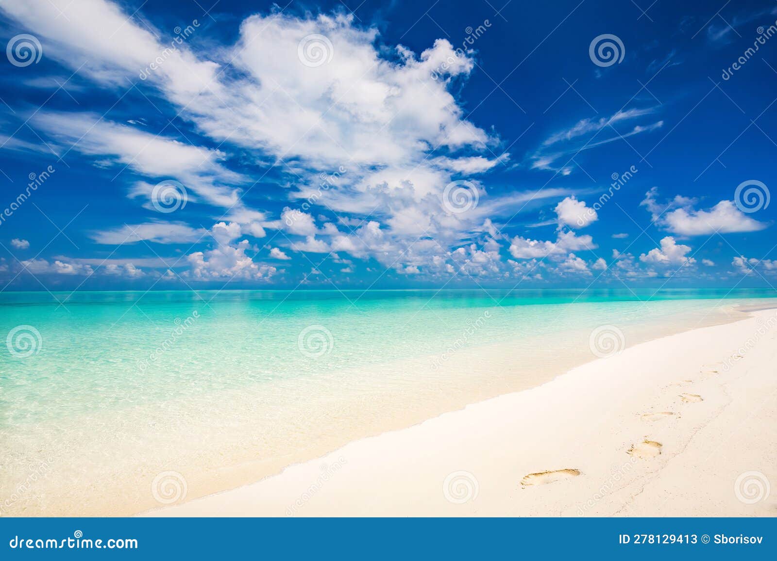 Beautiful Sunny Ocean Beach, Maldives Stock Image - Image of seascape ...