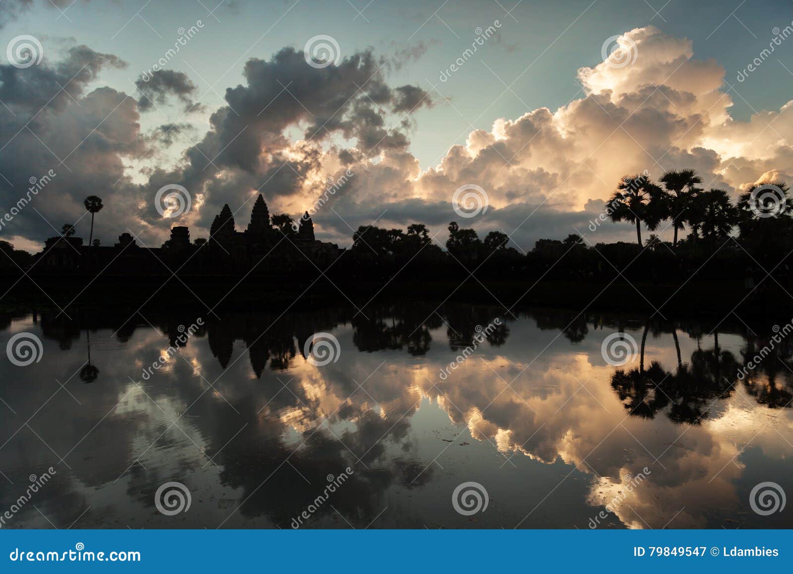 Beautiful Sunrise at Angkor Wat Temple Stock Image - Image of travel ...