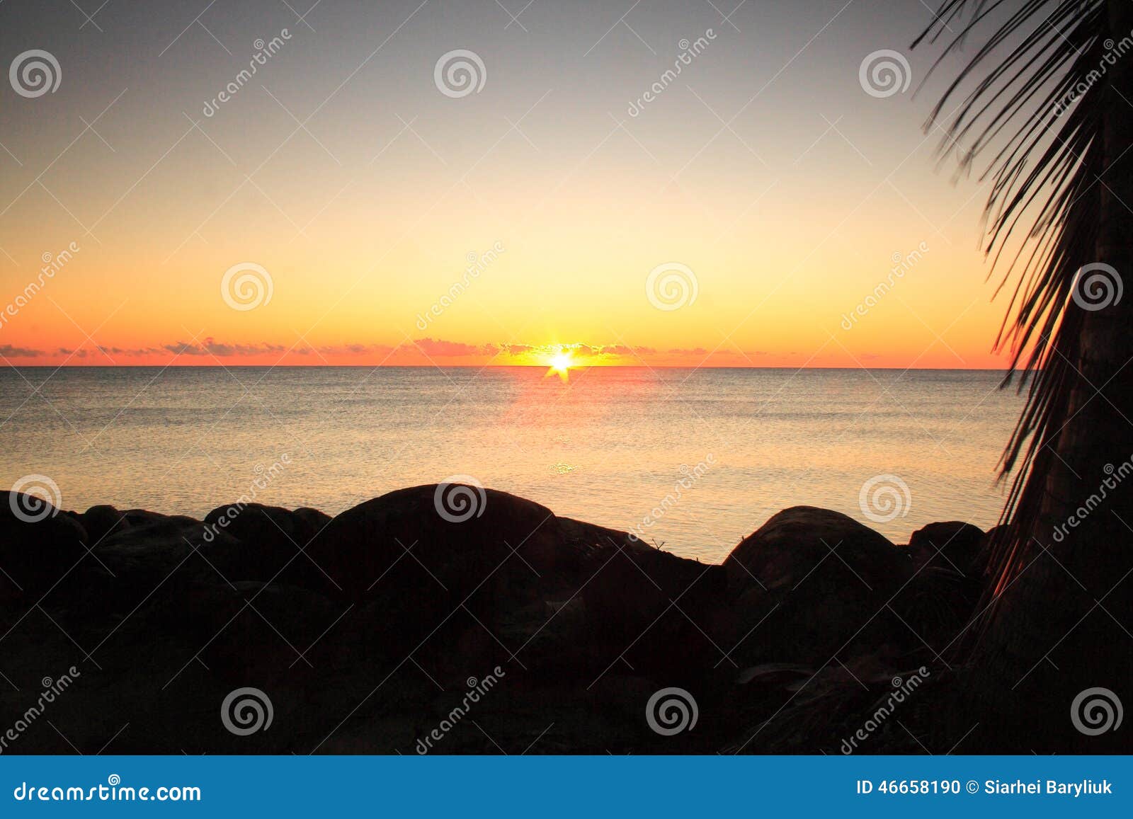 Beautiful Sunrise on Ocean Horizon Stock Photo - Image of mountains ...