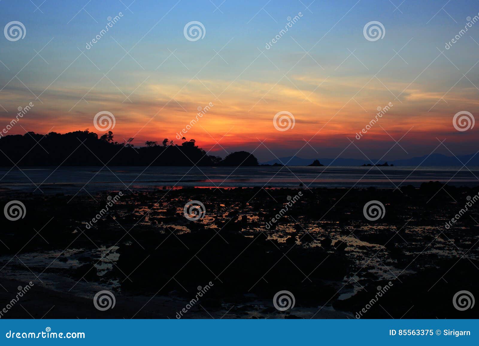 Beautiful Sunset on the Beach Stock Image - Image of background, relax ...