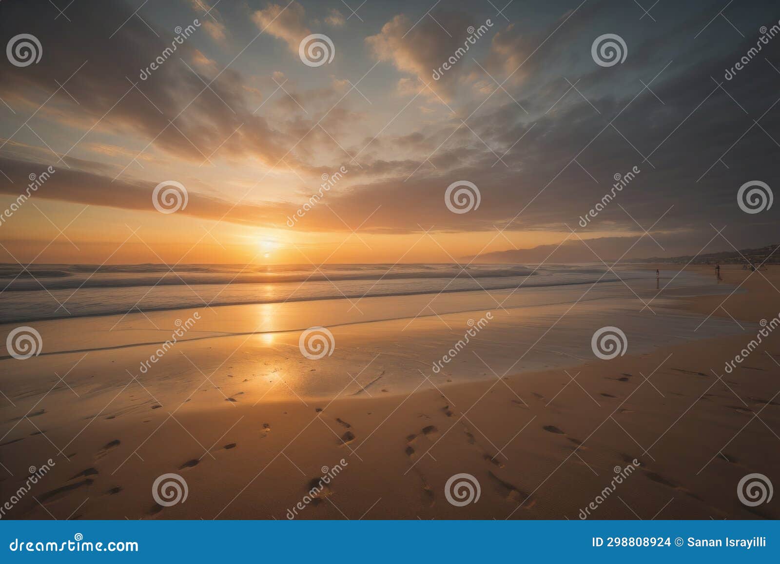 Beautiful Sunset on the Beach with Reflection in the Water. Long ...