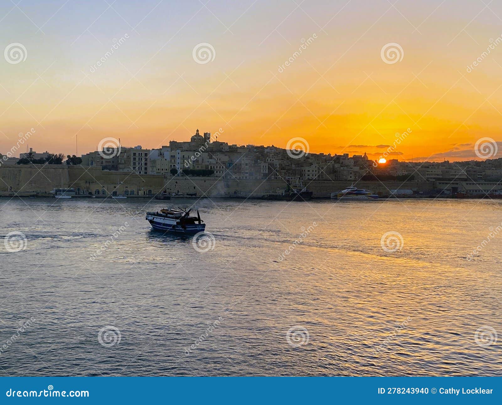 Beautiful Sunset Behind the Skyline in Valletta, Malta Stock Photo - Image of travel, water ...