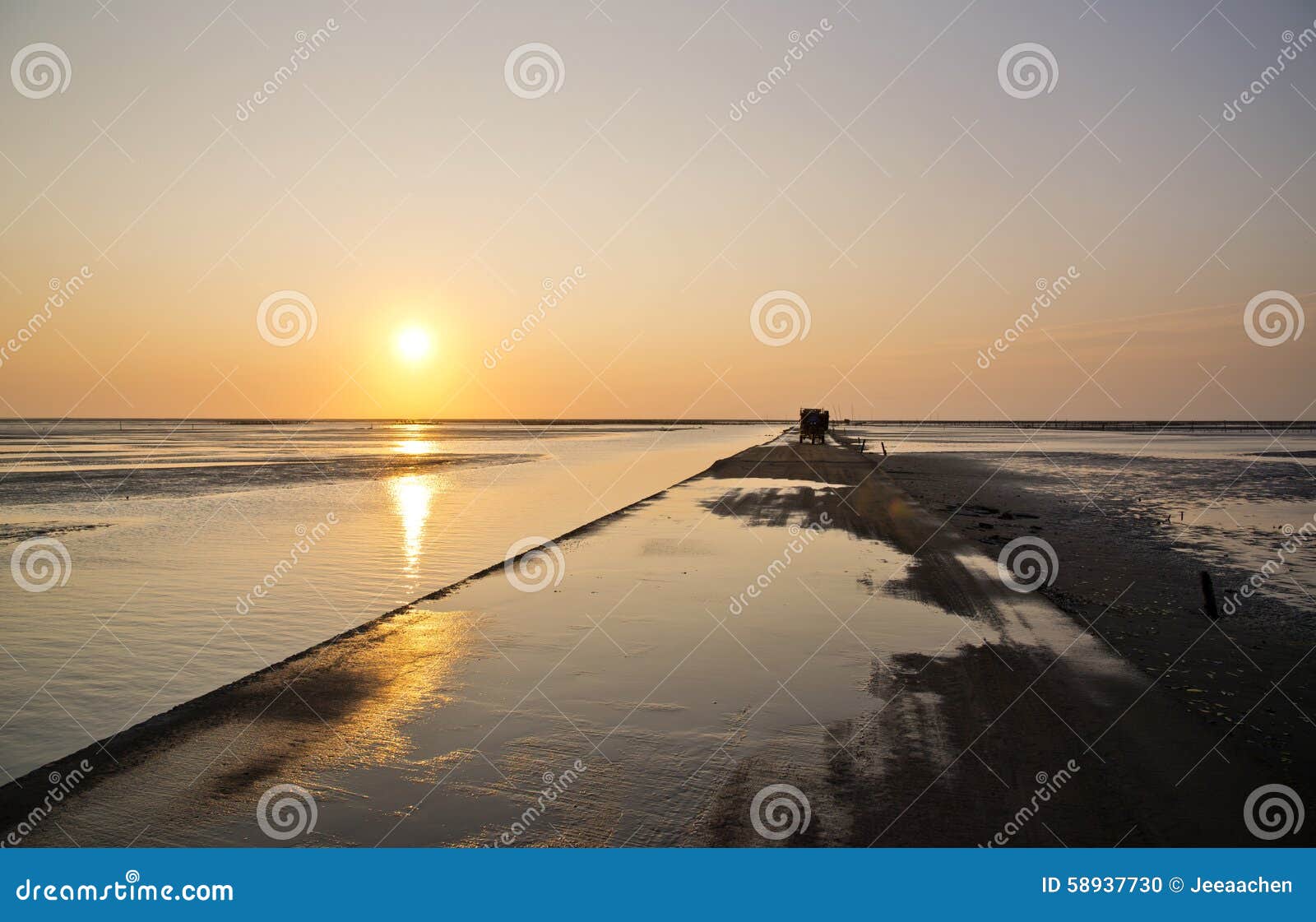 Sunset At The Coast Line Of Peru During Blue Hour At Paracas National ...