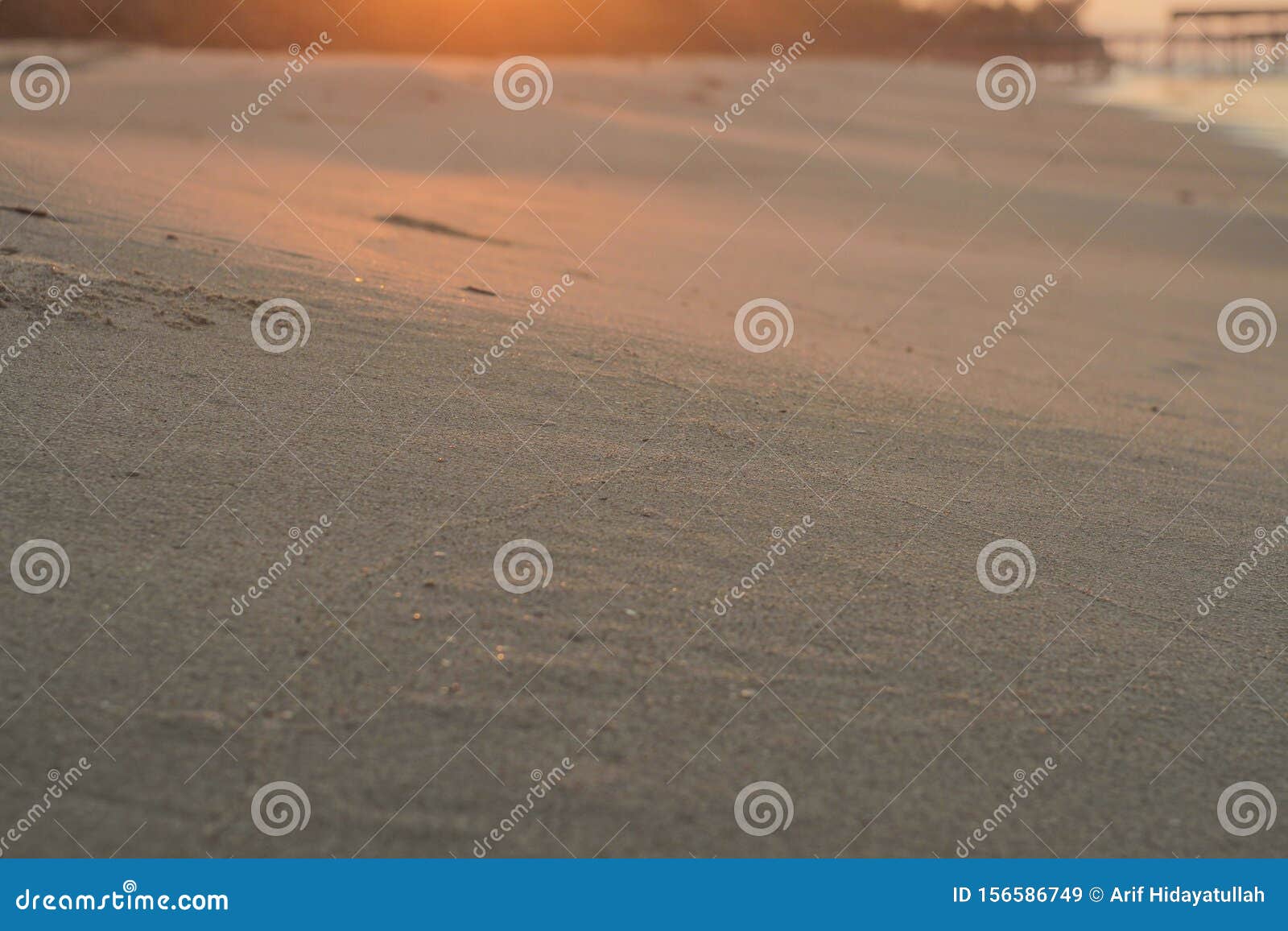 Beautiful Sunset on the Edge of the Beach Stock Image - Image of ...