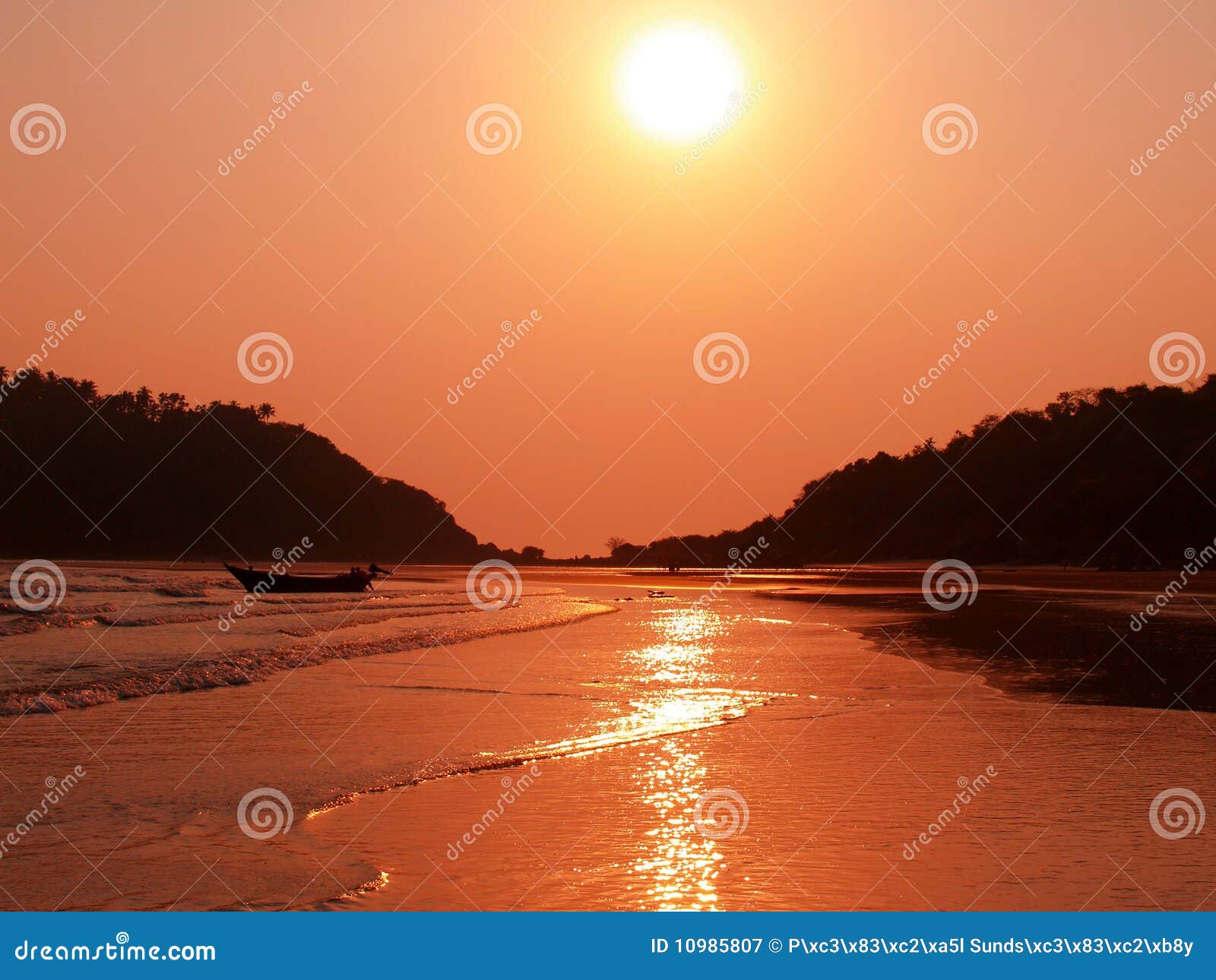 Beautiful sunset in India stock image. Image of sunny - 10985807