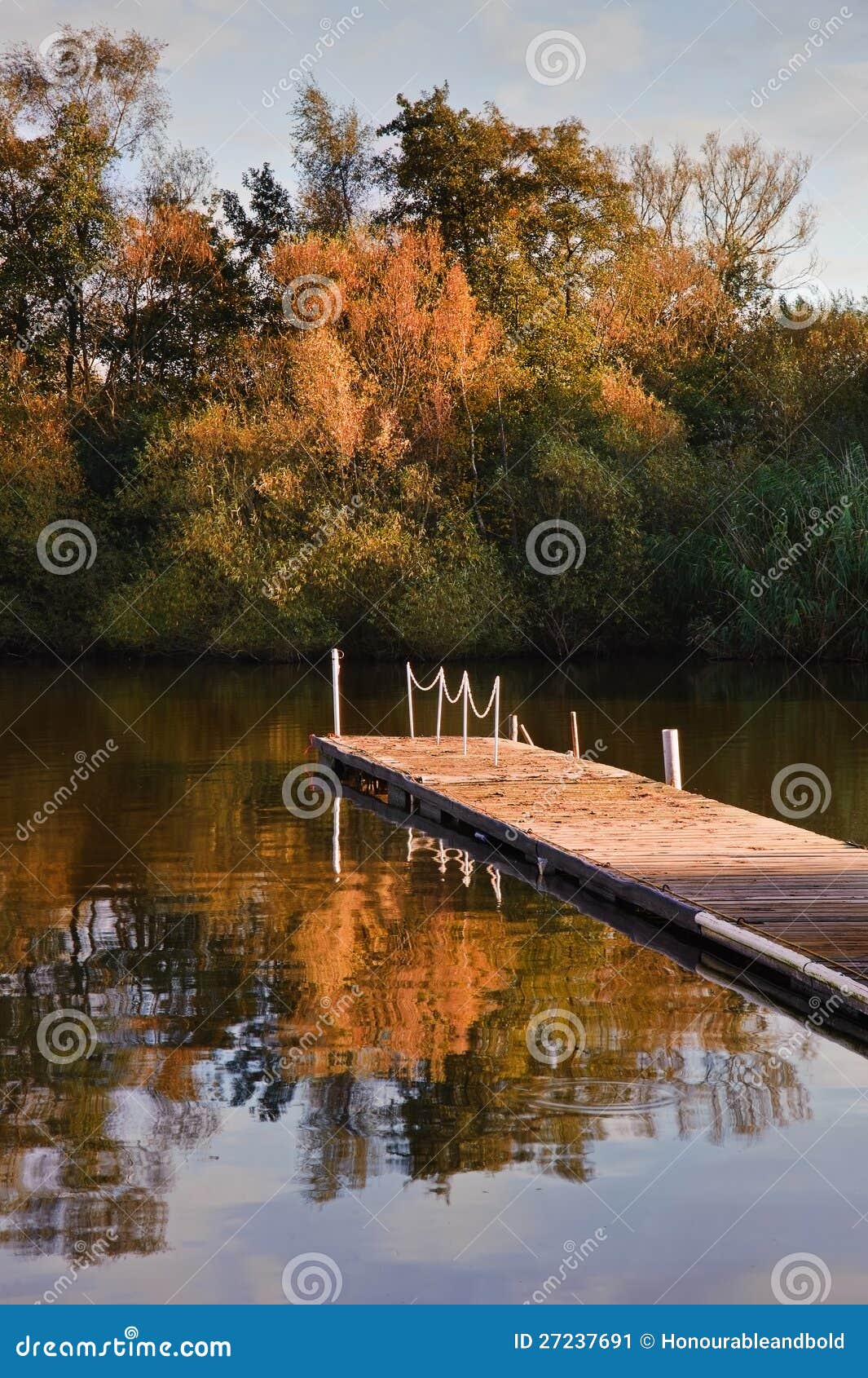 Beautiful Sunset Over Autumn Fall Lake Stock Image - Image of dusk ...