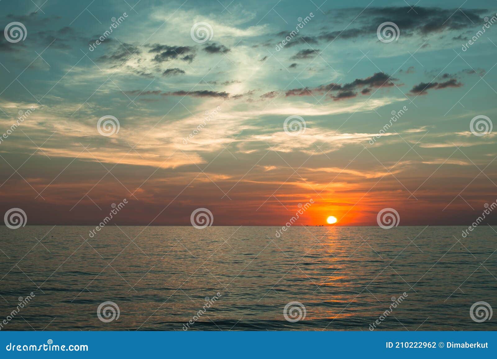 Beautiful Sunset Over a Calm Ocean. Stock Photo - Image of color ...