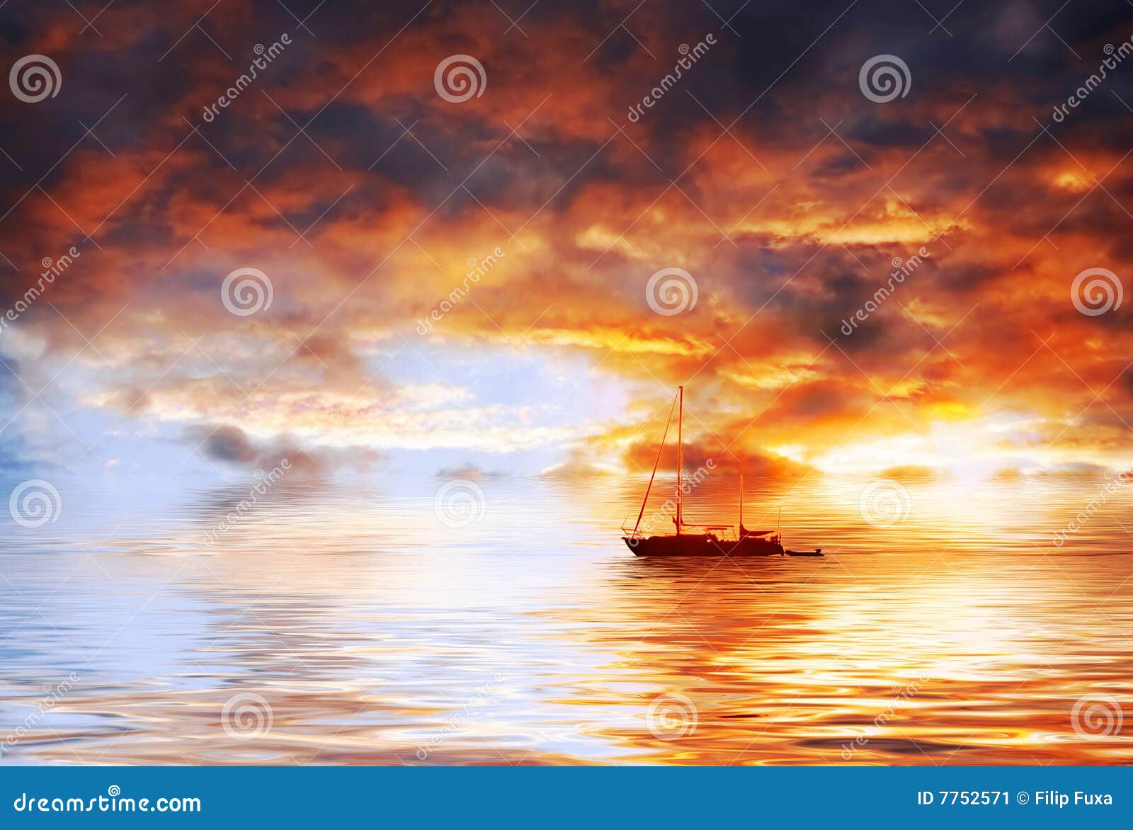 Beautiful Sunset Over the Ocean Stock Image - Image of light, dramatic ...