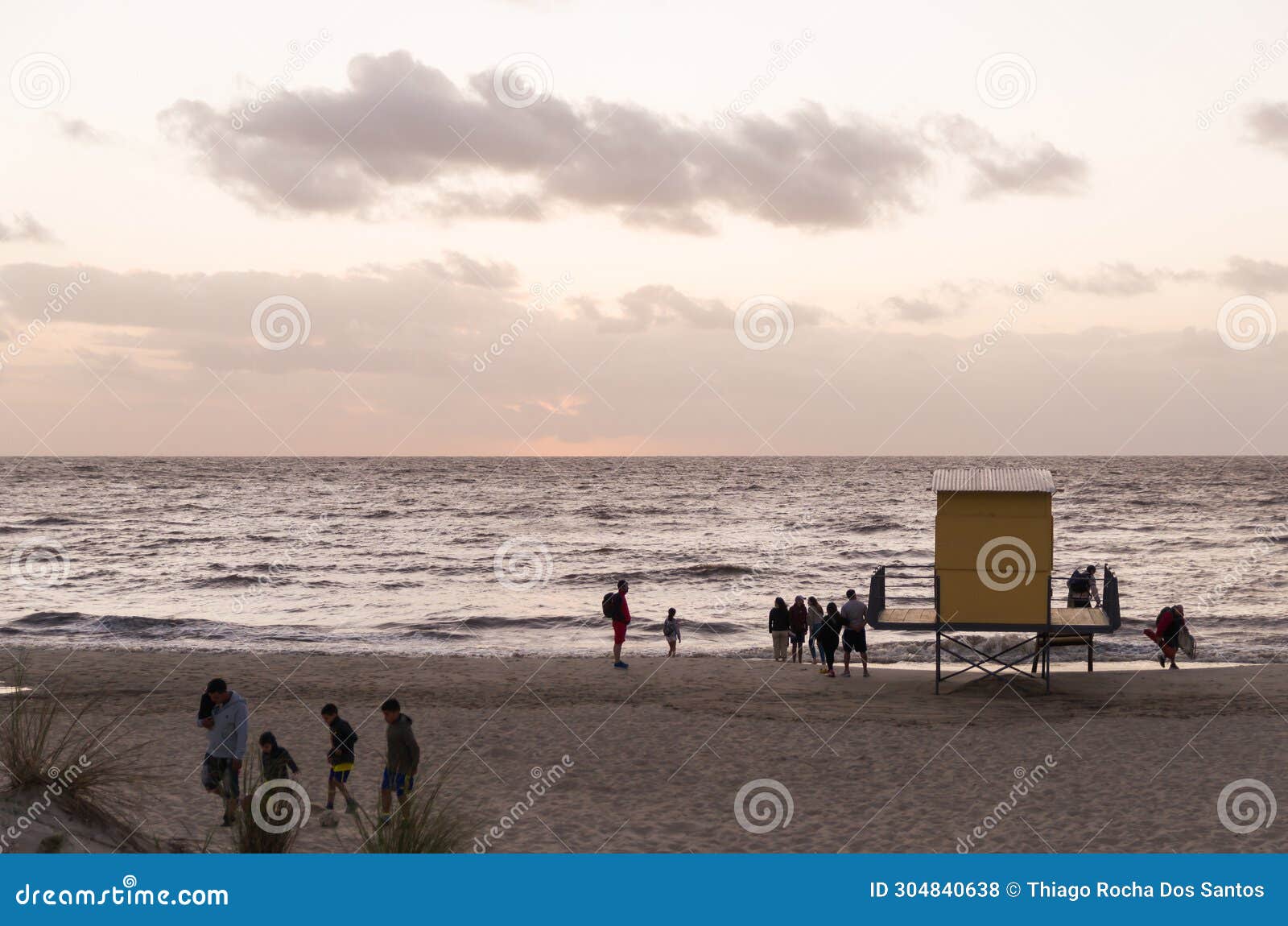 Beautiful Sunset at Ramirez Beach in Montevideo, Uruguay Editorial ...