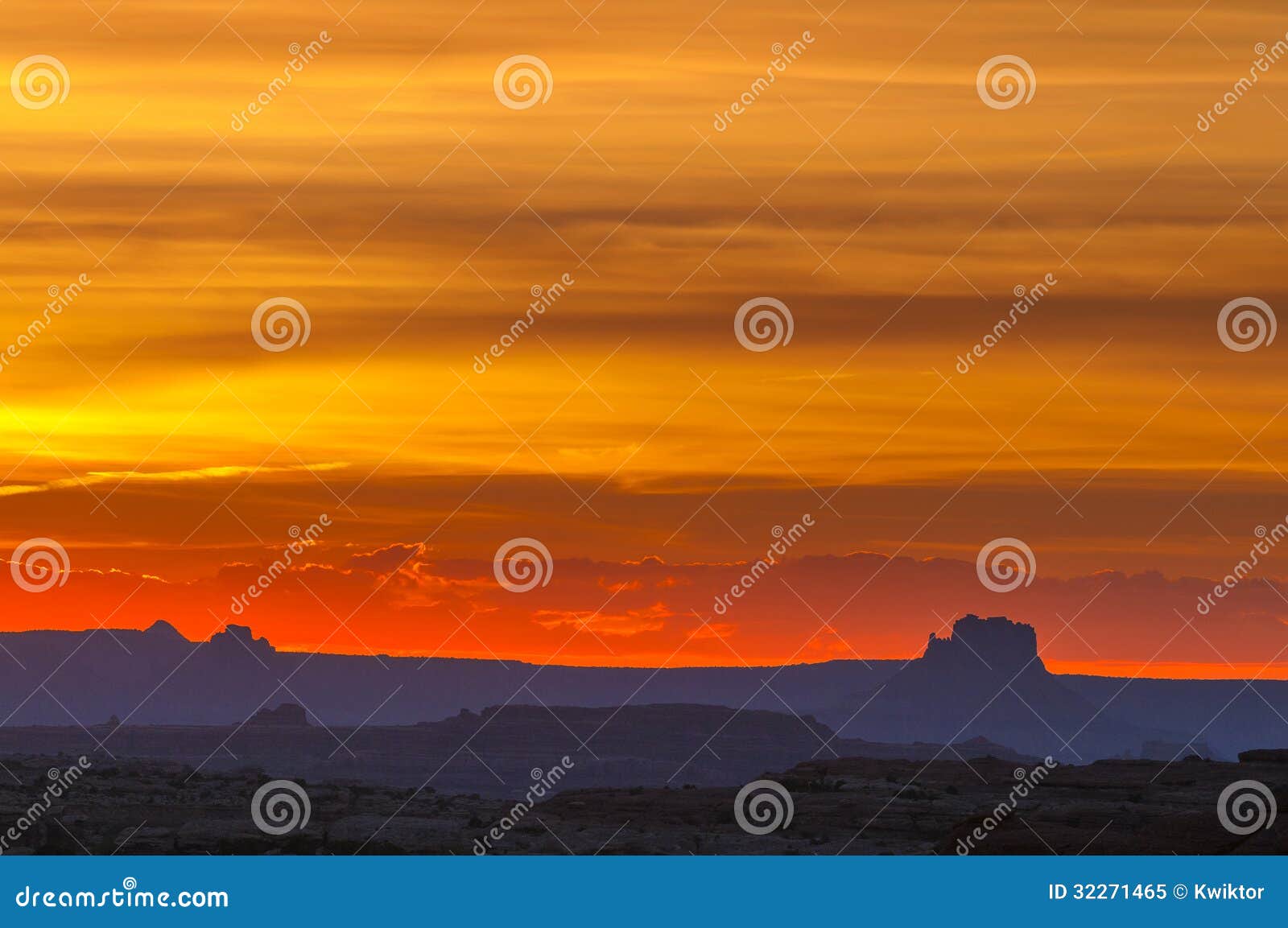 Beautiful Sunset Sky in Needles District Stock Image - Image of desert ...