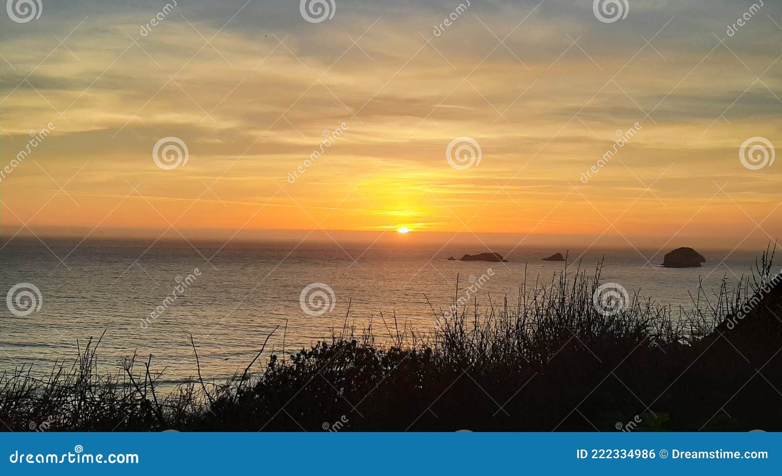 Beautiful Sunset Southern Oregon Coast Stock Photo - Image of ocean ...