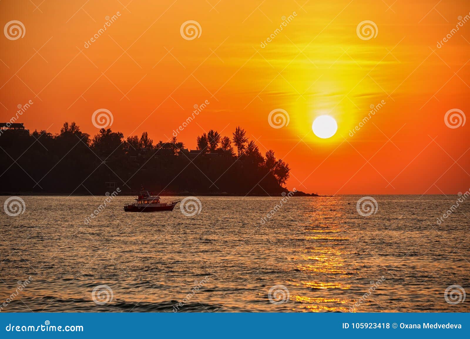 Beautiful Sunset on a Tropical Beach. the Ship Sails in the Last Rays ...