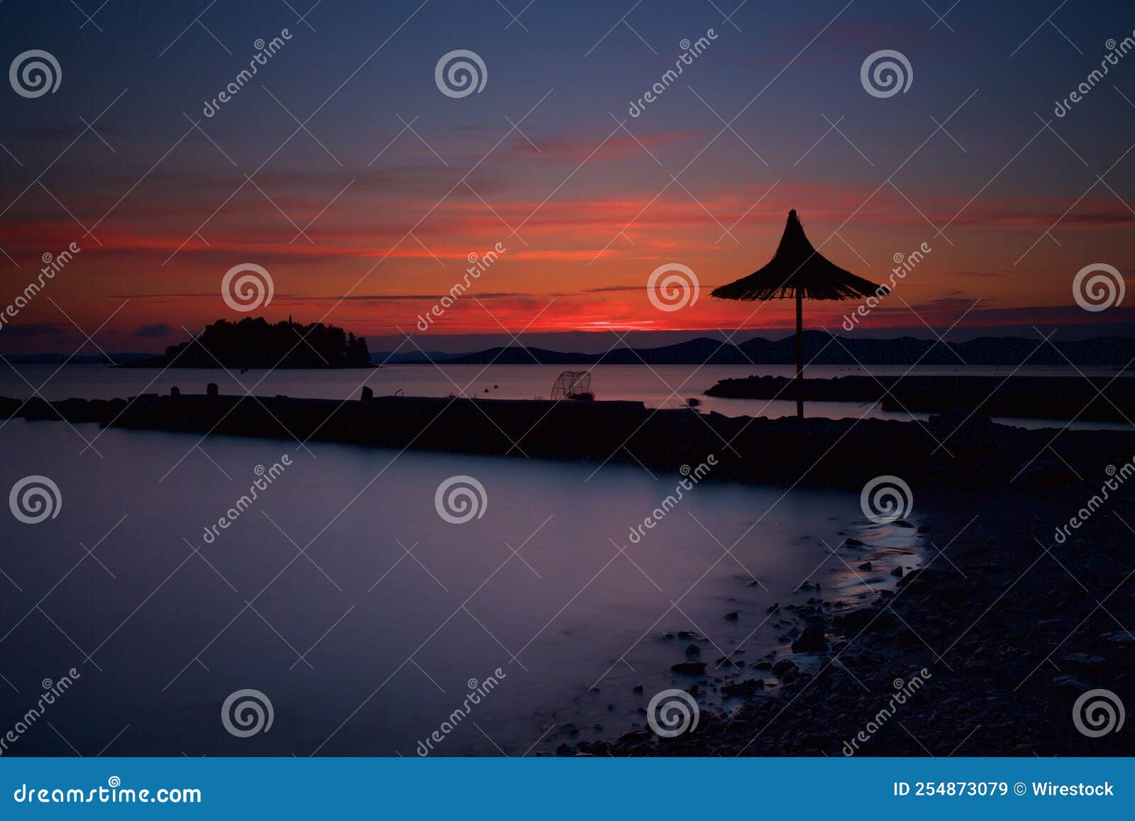 Beautiful Sunset View of a Beach Stock Image - Image of silhouette ...