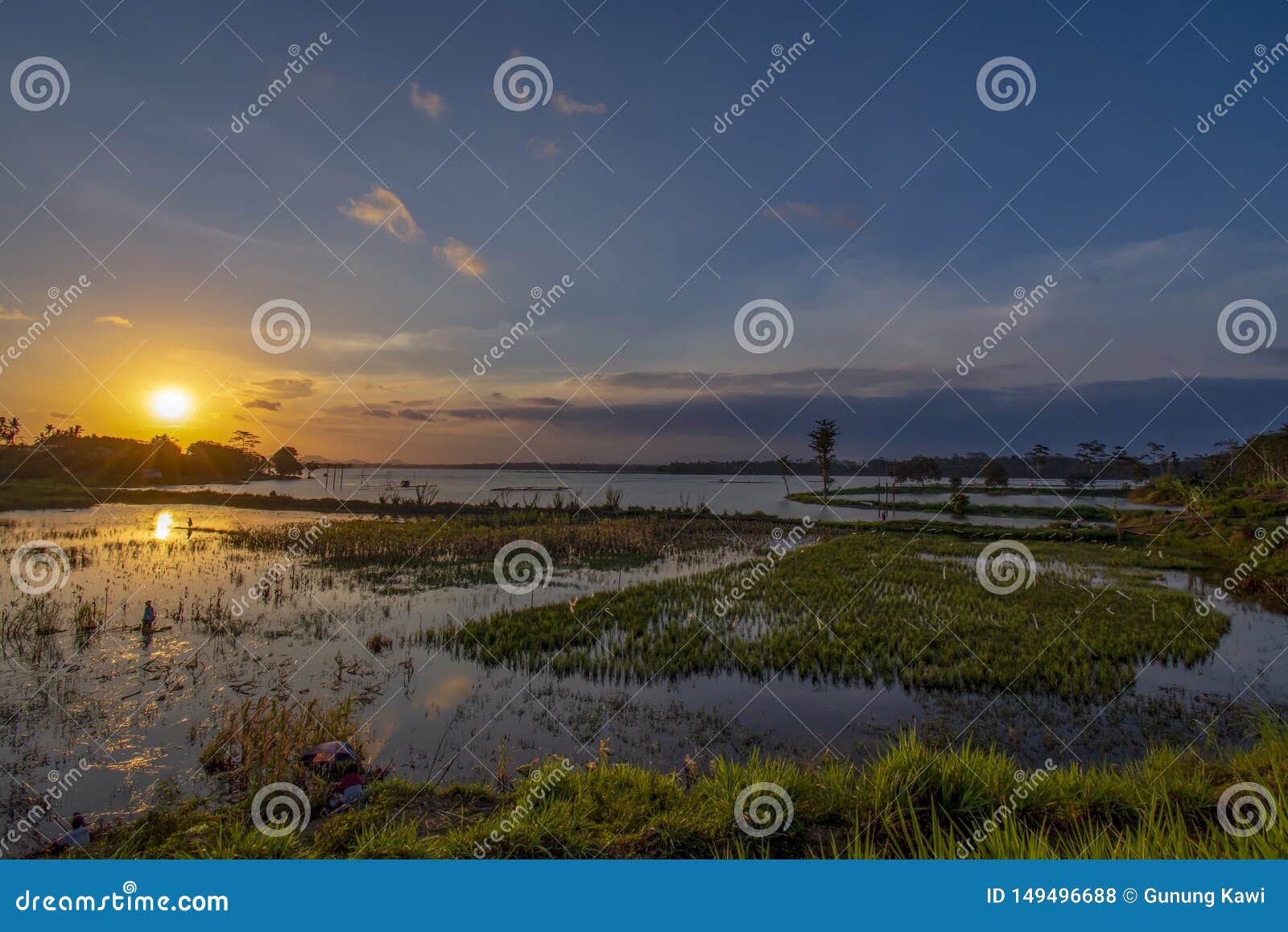 Sunsets Beautiful on the Banks of the River Indonesia in Java Stock ...