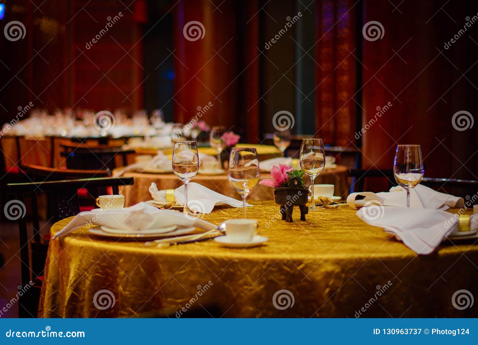 Table Setting in Beautiful Chinese Restaurant Stock Image - Image of ...