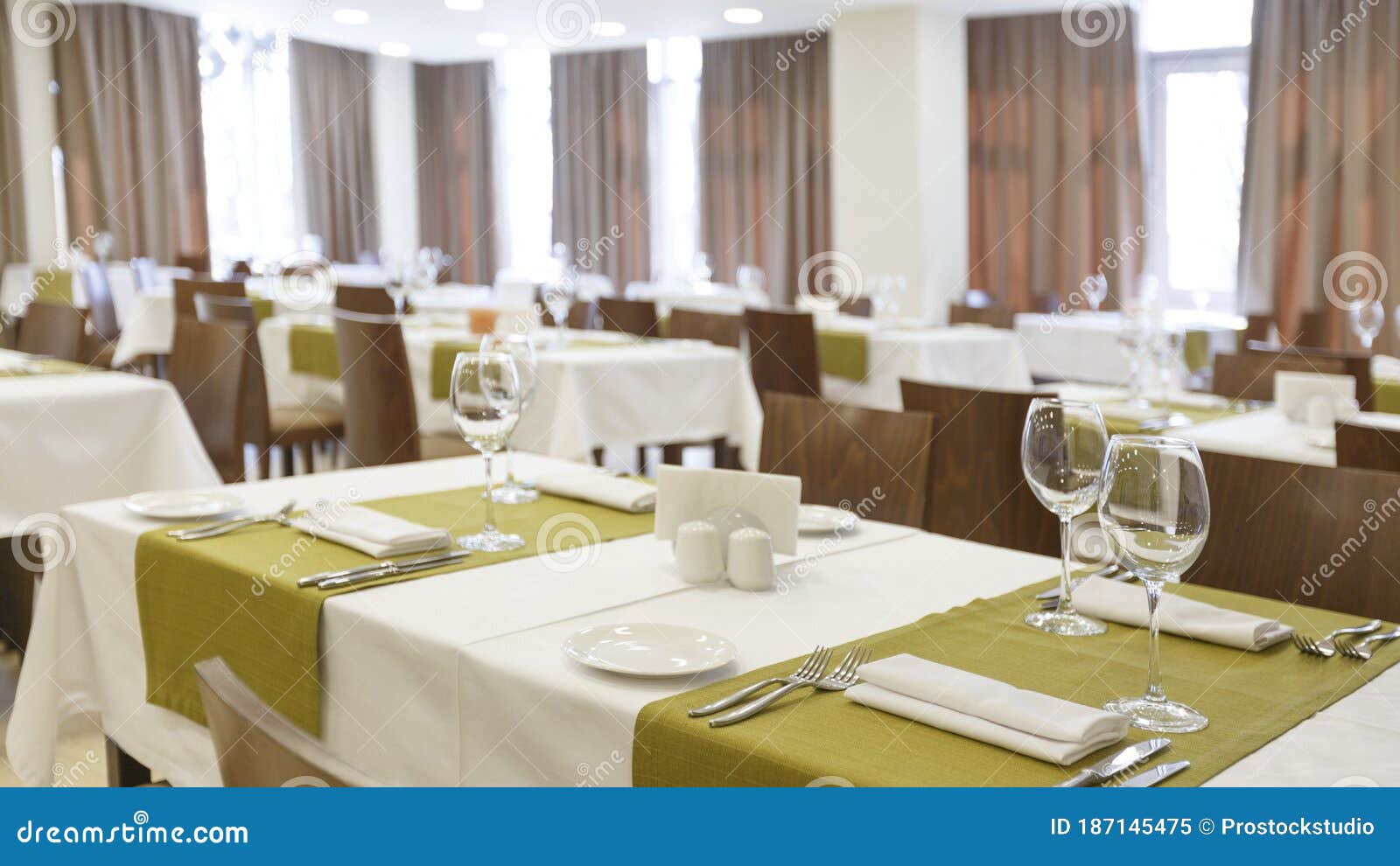 Beautiful Table Setting in Interior of Empty Restaurant Stock Image ...