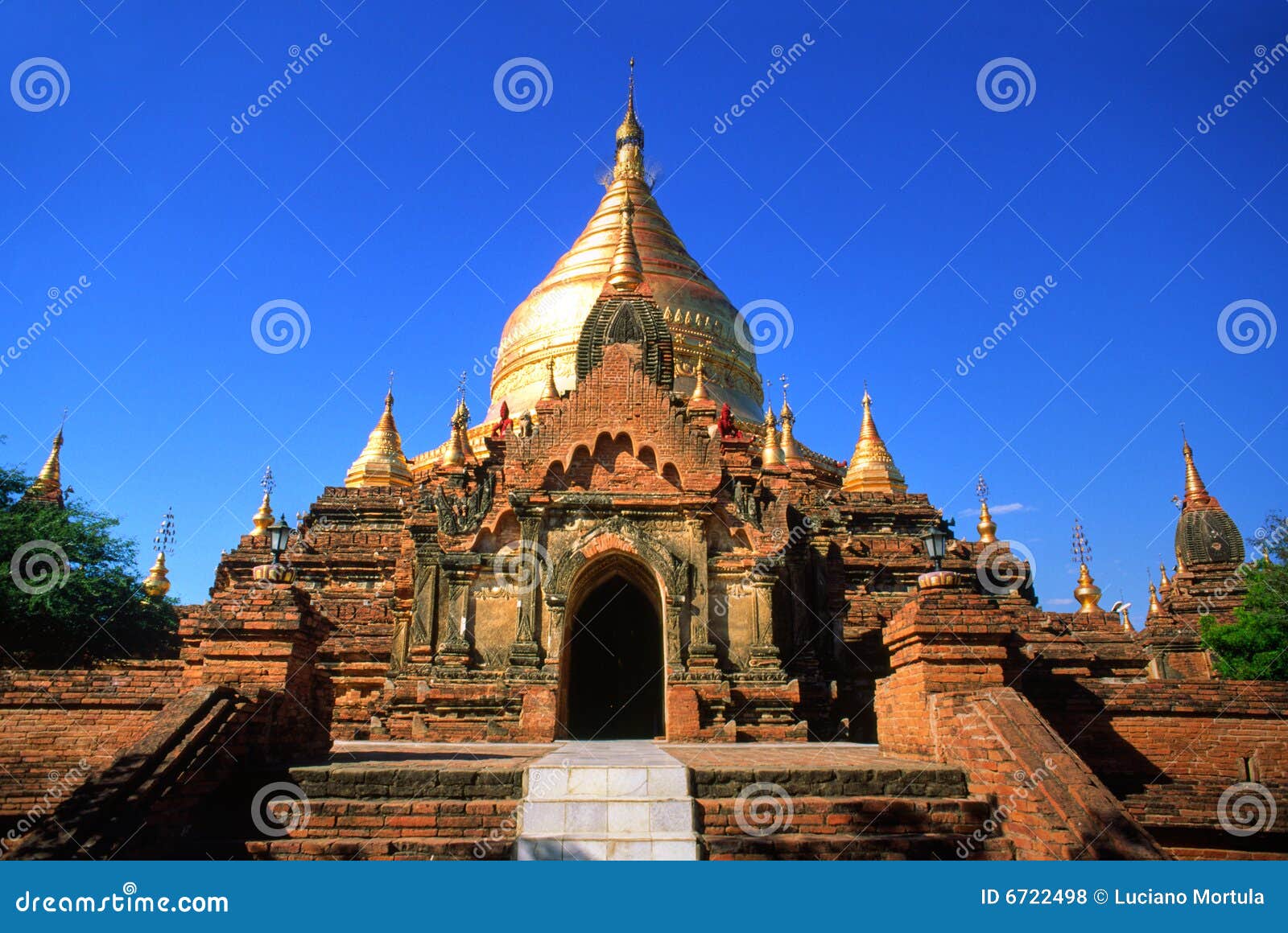 Beautiful Temple in Bagan, Myanmar. Stock Photo - Image of color ...