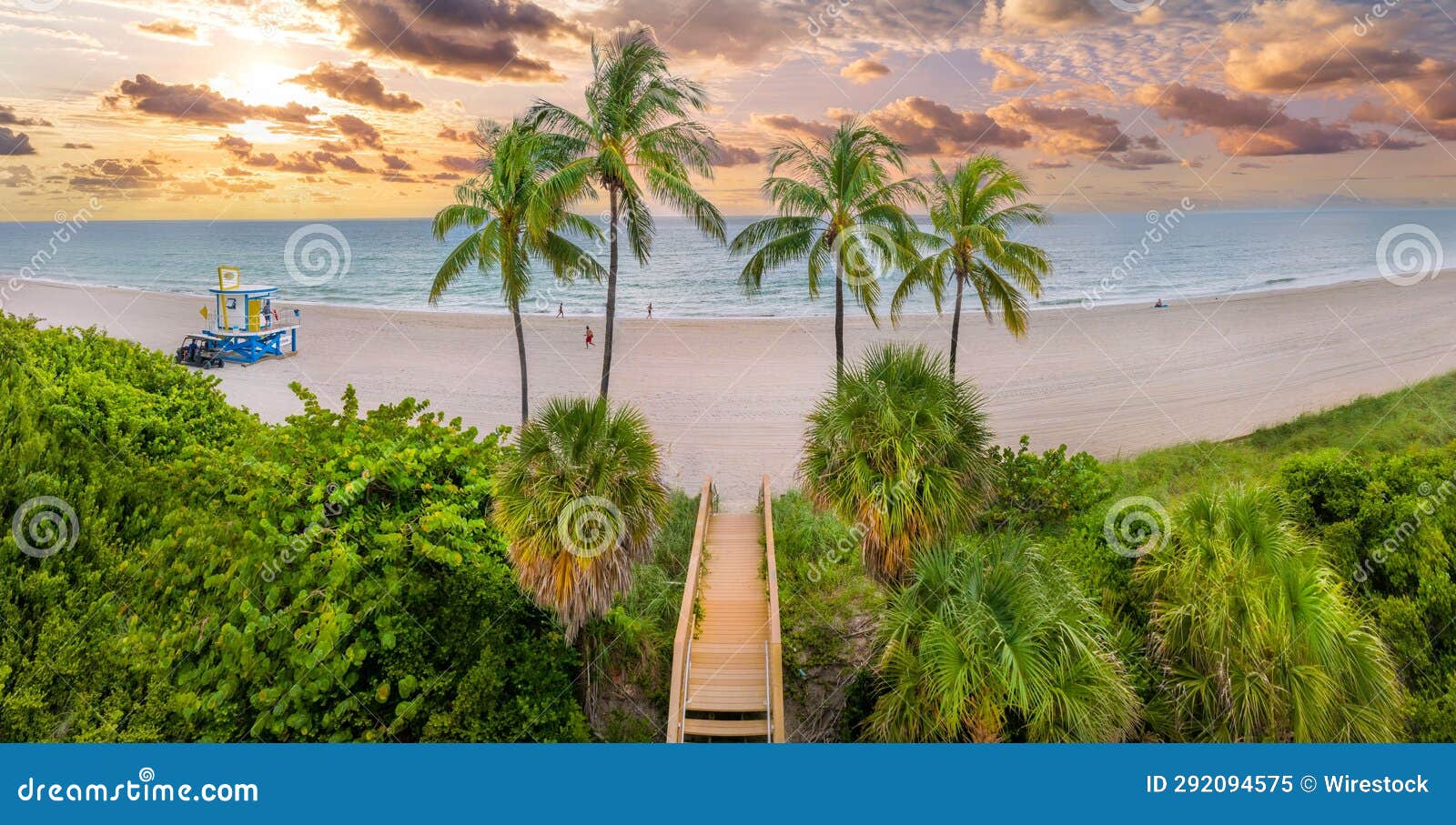 Beautiful, Tranquil Beach Scene Featuring a Stunning Golden Sunset ...