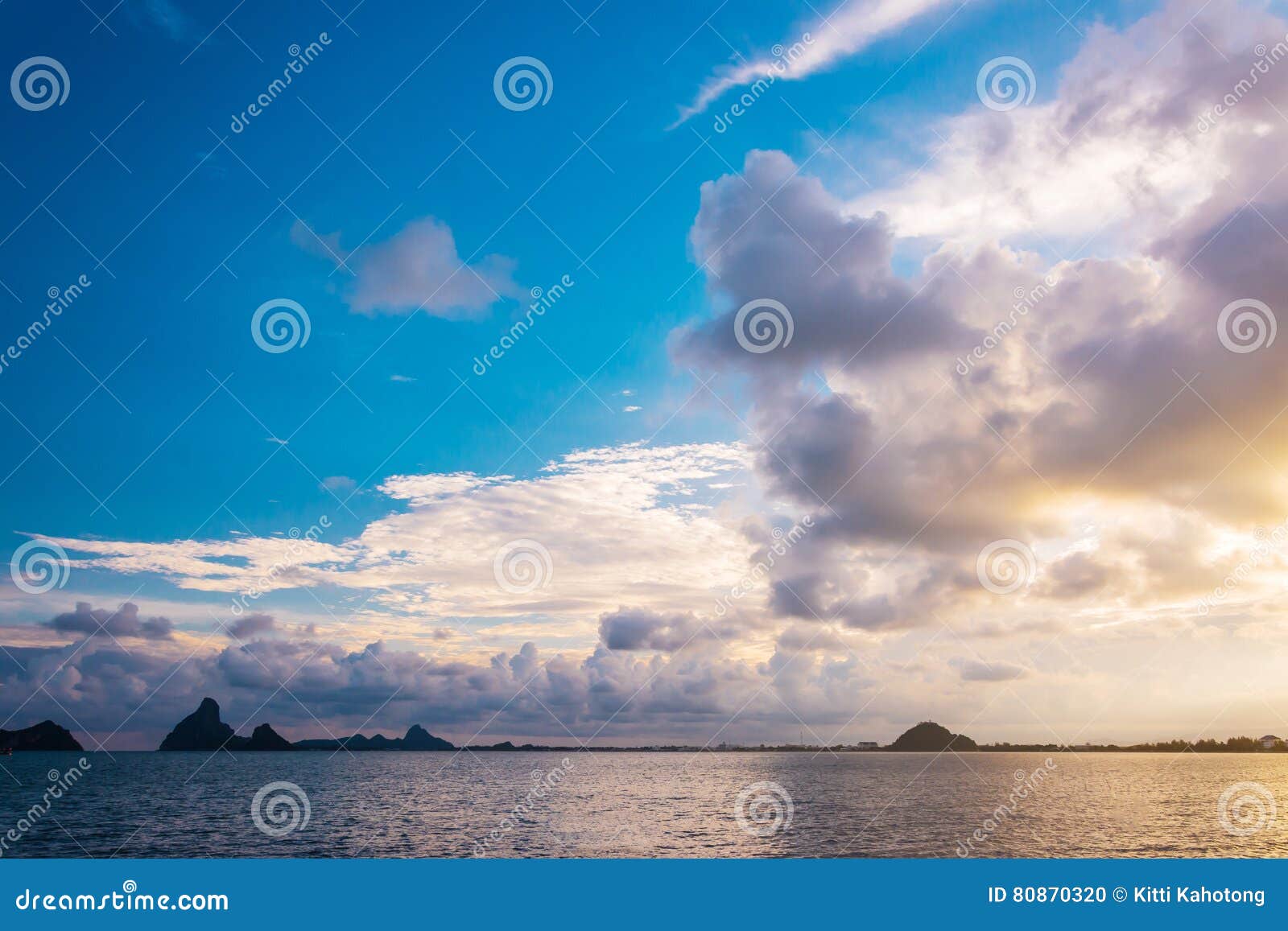 Beautiful Twilight Over the Sea Stock Photo - Image of dusk, cloudscape ...