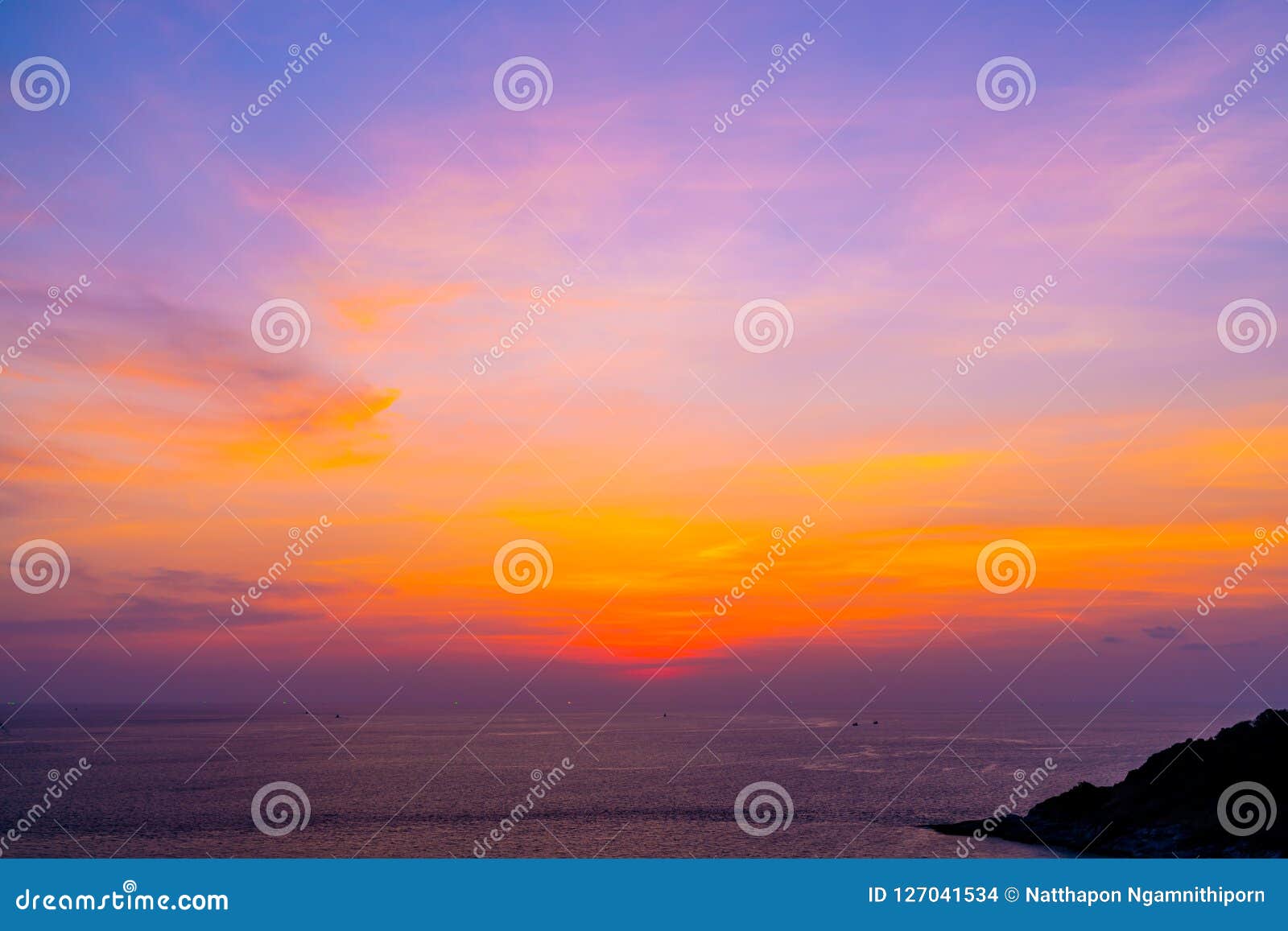 Beautiful Twilight Sunset Sky with Sea and Ocean Stock Photo - Image of ...