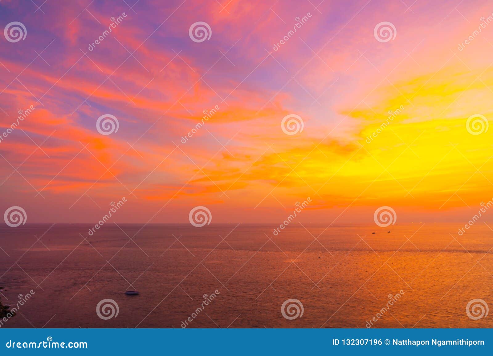 Beautiful Twilight Sunset Sky with Sea and Ocean Stock Photo - Image of ...