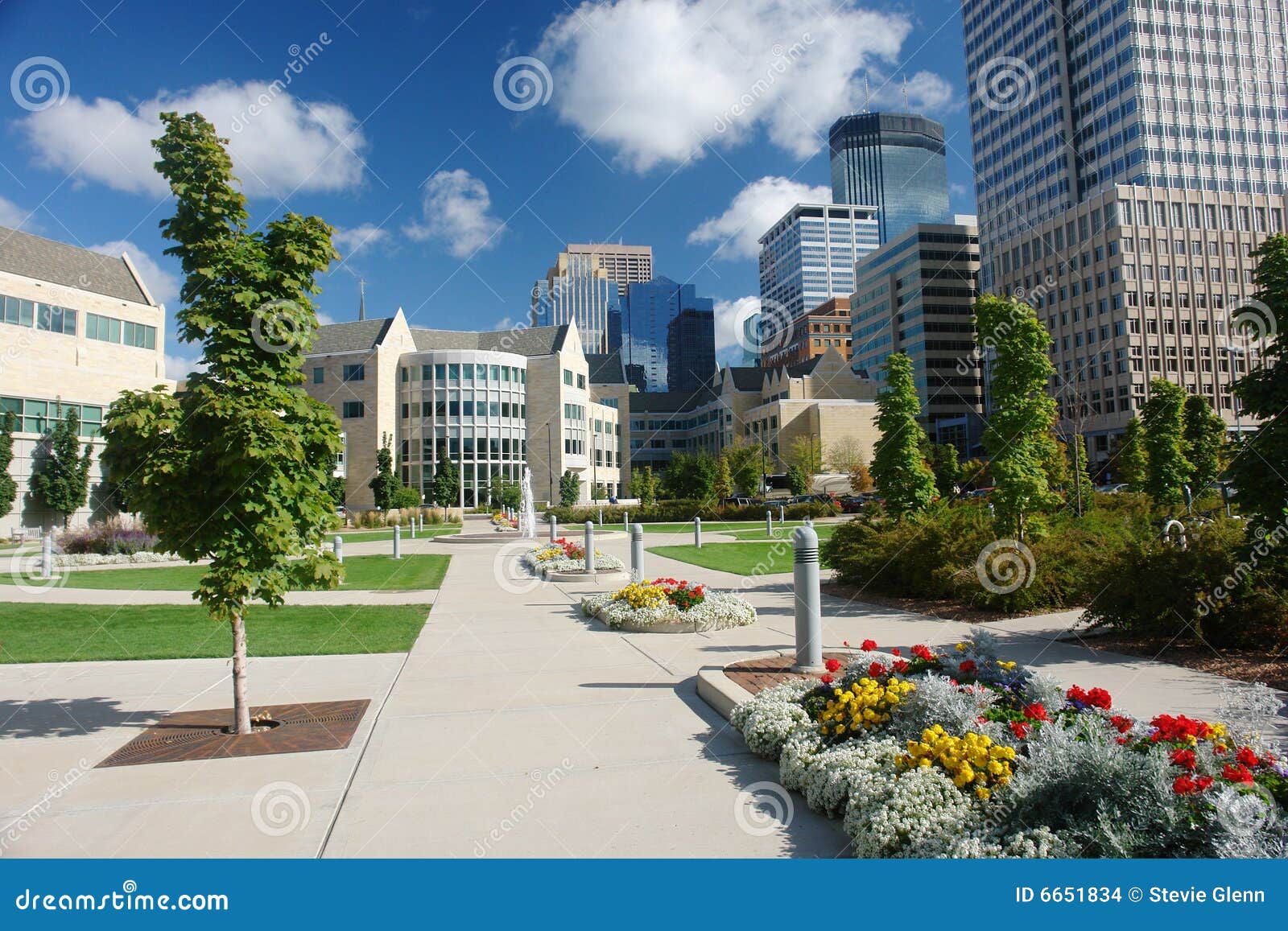 Beautiful Urban Environment Stock Photo - Image of urban, pavement: 6651834