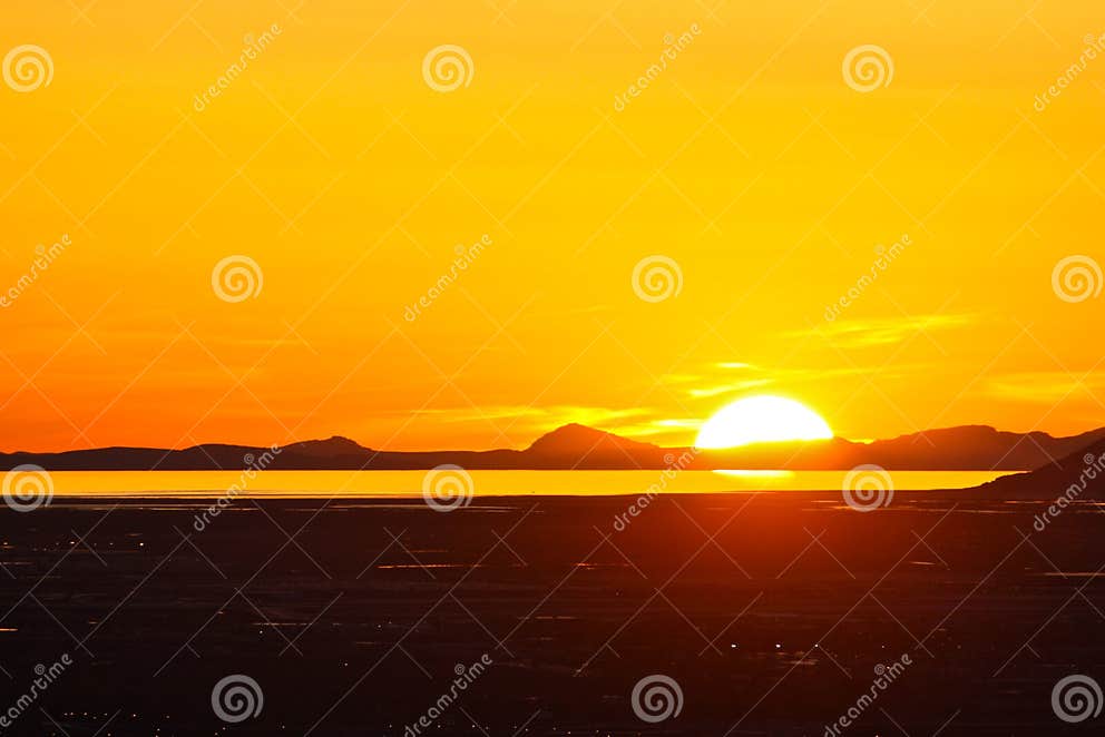 Beautiful Utah Sunset stock photo. Image of beam, water - 25758610