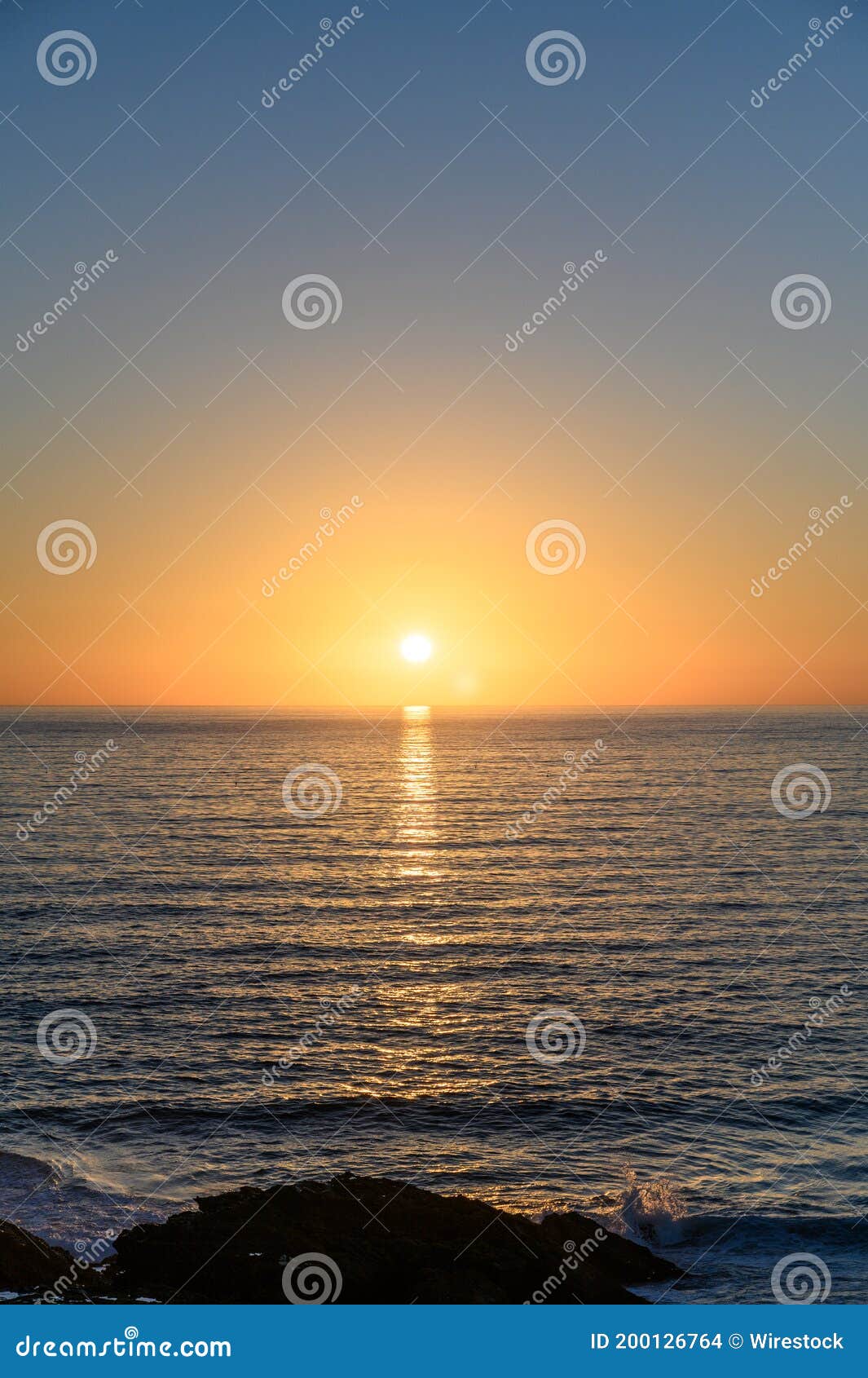 Beautiful Vertical Shot of the Sea during Sunset-perfect for Wallpapers ...