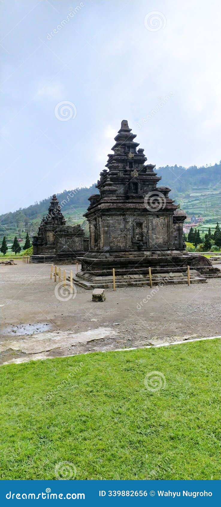 Beautiful View of Arjuna Temple in Dieng Stock Photo - Image of temple ...