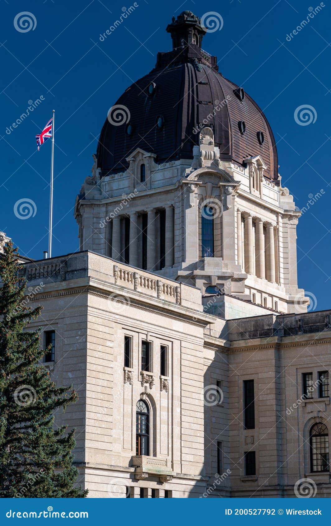 Beautiful View of the Facade of Saskatchewan Legislative Building in ...
