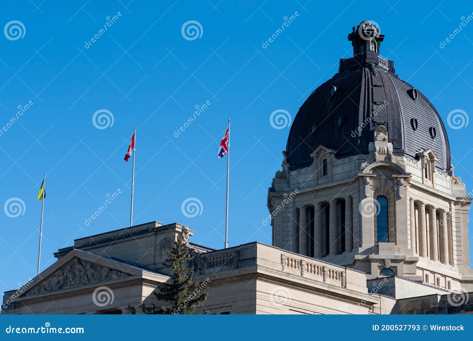 Beautiful View of the Facade of Saskatchewan Legislative Building in ...