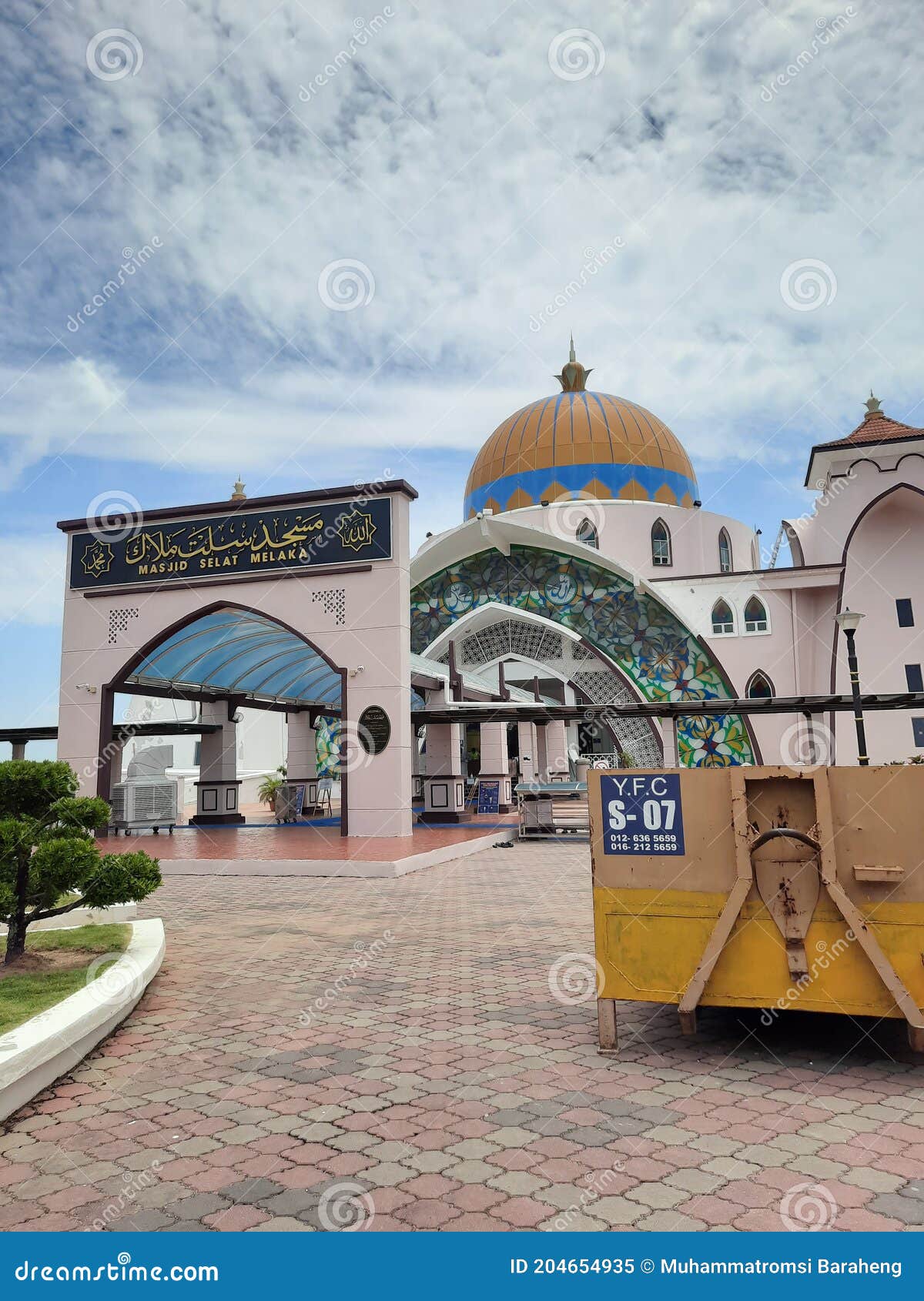 The Beautiful View of Mosque in Malaga Malaysia. Stock Image - Image of ...