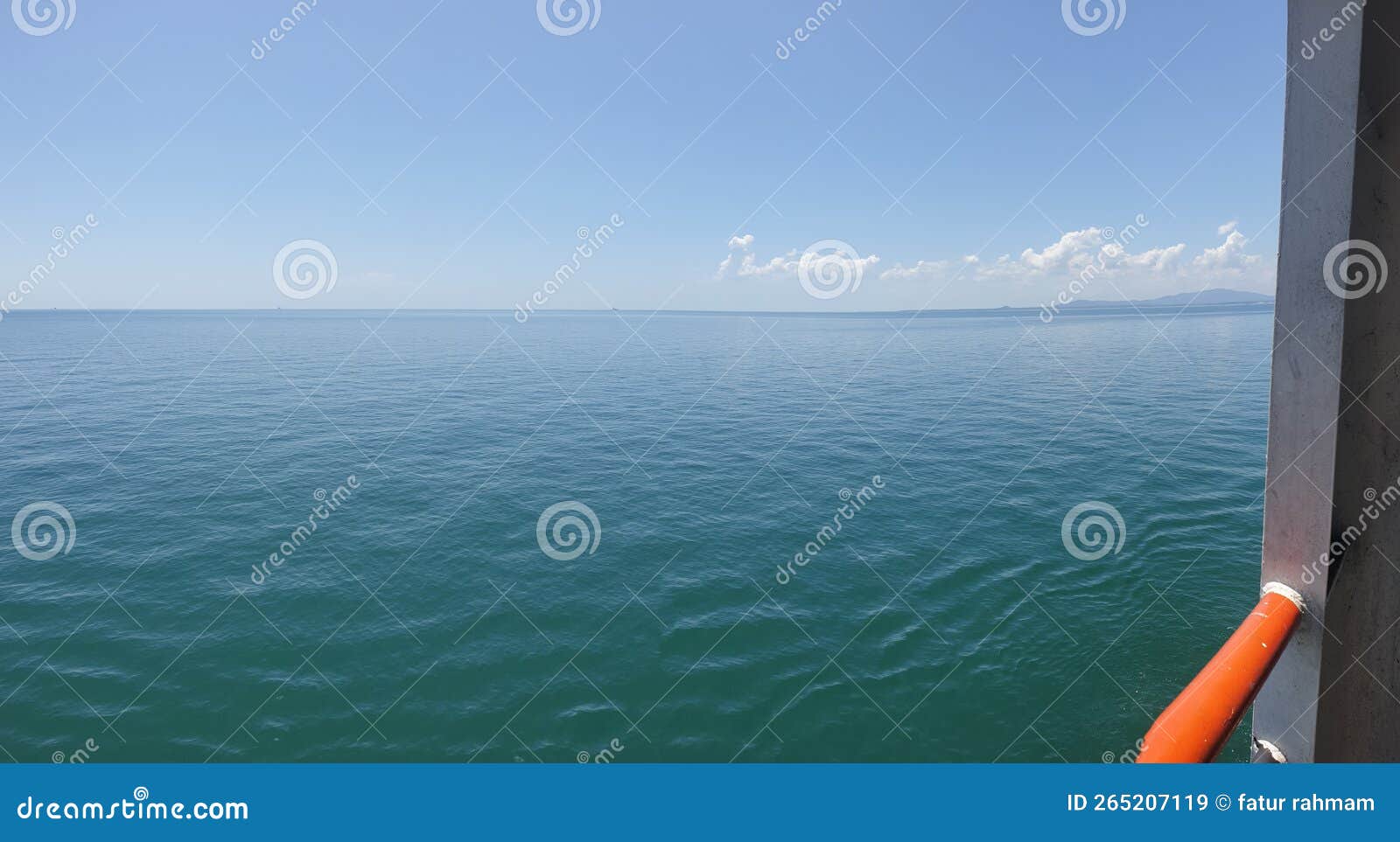 Beautiful View of the Open Sea Di Siang Hari Stock Image - Image of ...